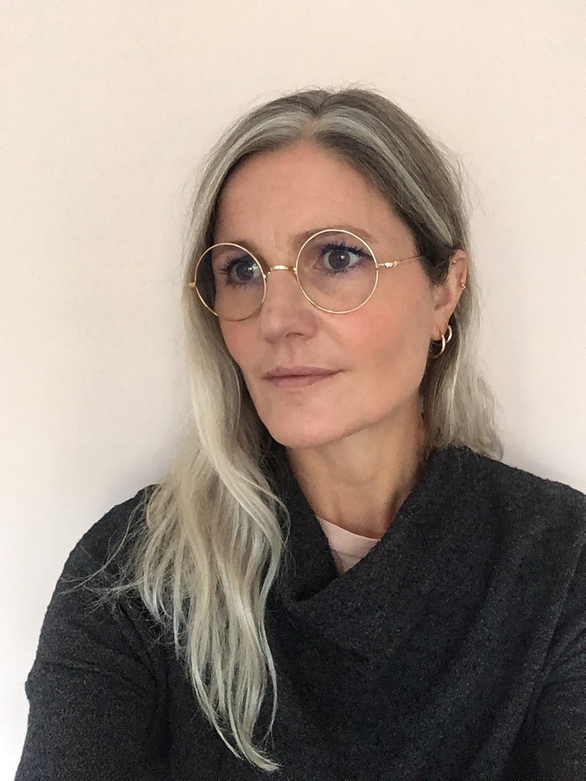 Emma Talbot in Kunstmuseum Den Haag: baren, geboren worden en een ...