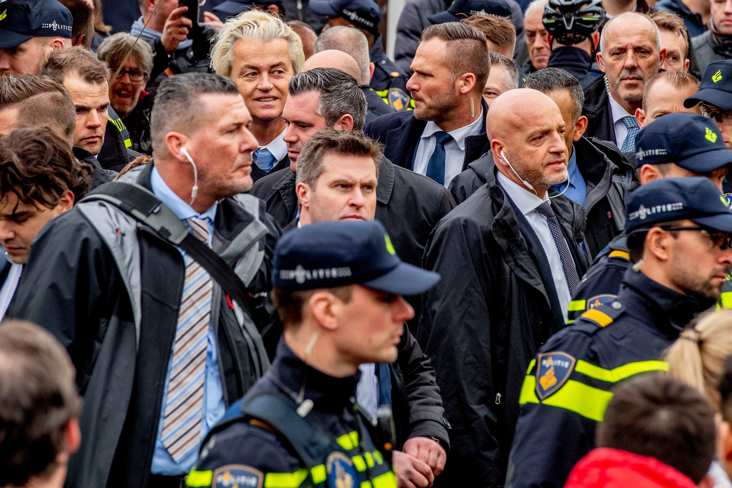 Zij-instromers voor het eerst opgeleid als persoonsbeveiliger | Het Parool