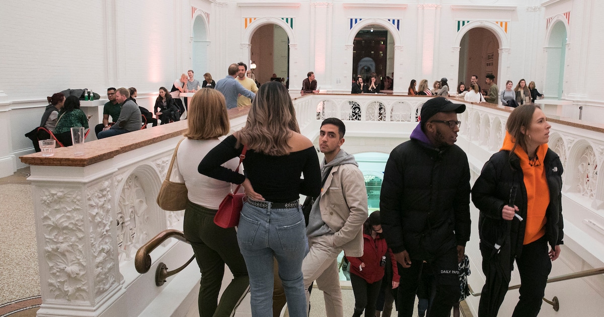 Stedelijk geeft De Beeldmakers van Het Parool podium tijdens ...