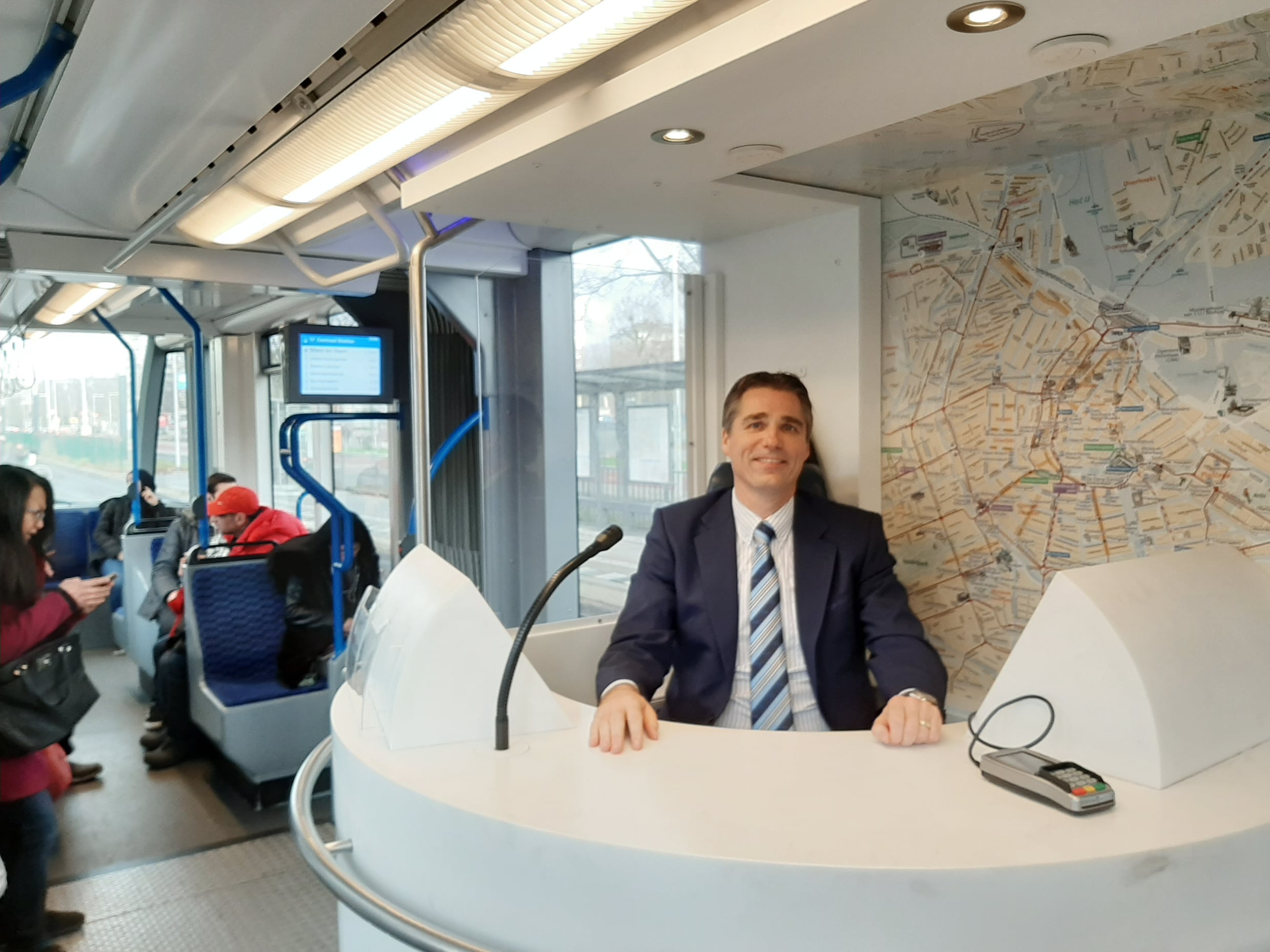 Managers moeten gaten dienstregeling GVB vullen | Het Parool