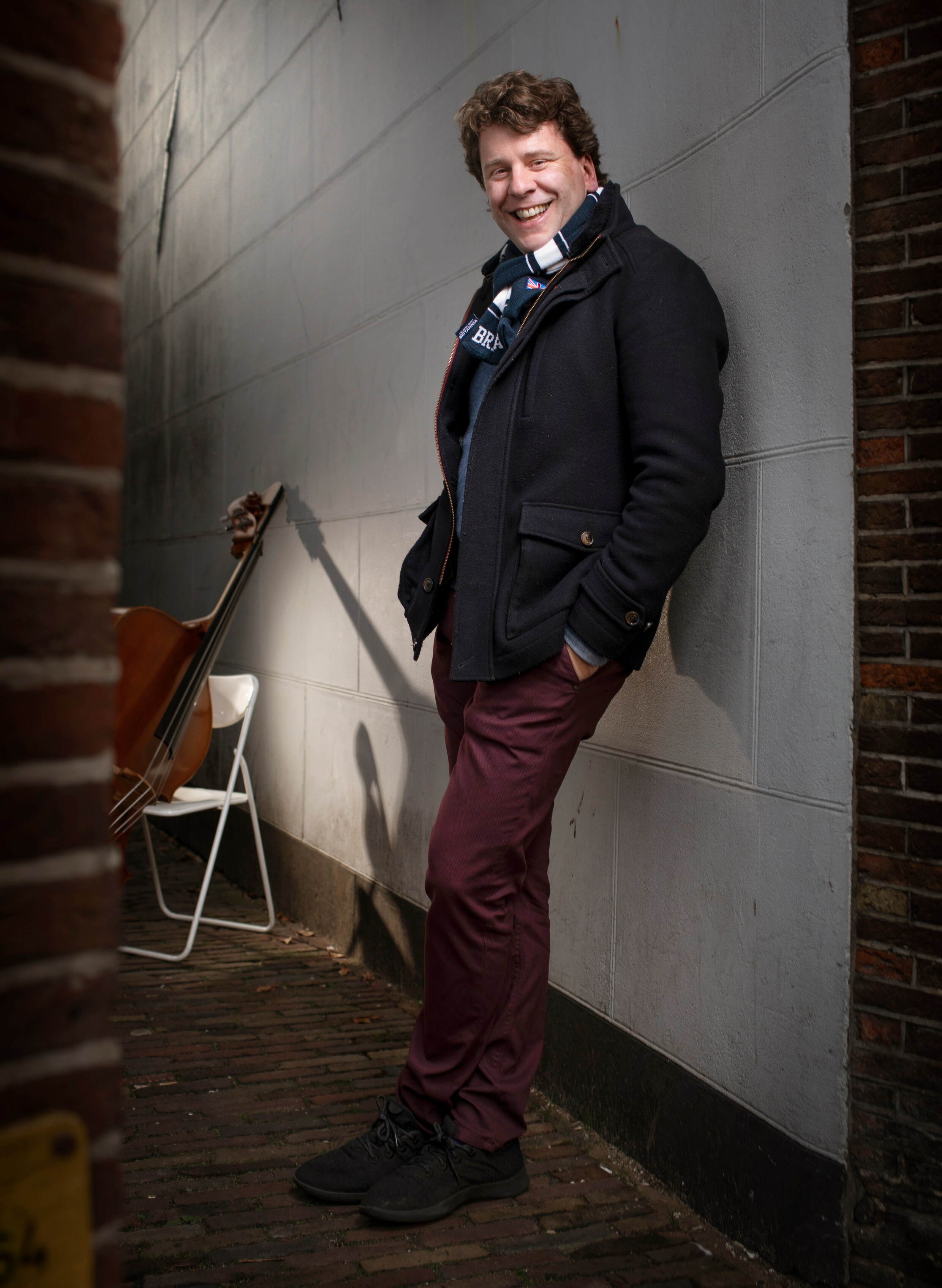 Contrabassist Dominic Seldis: ‘Een contrabassist koopt geen Porsche ...