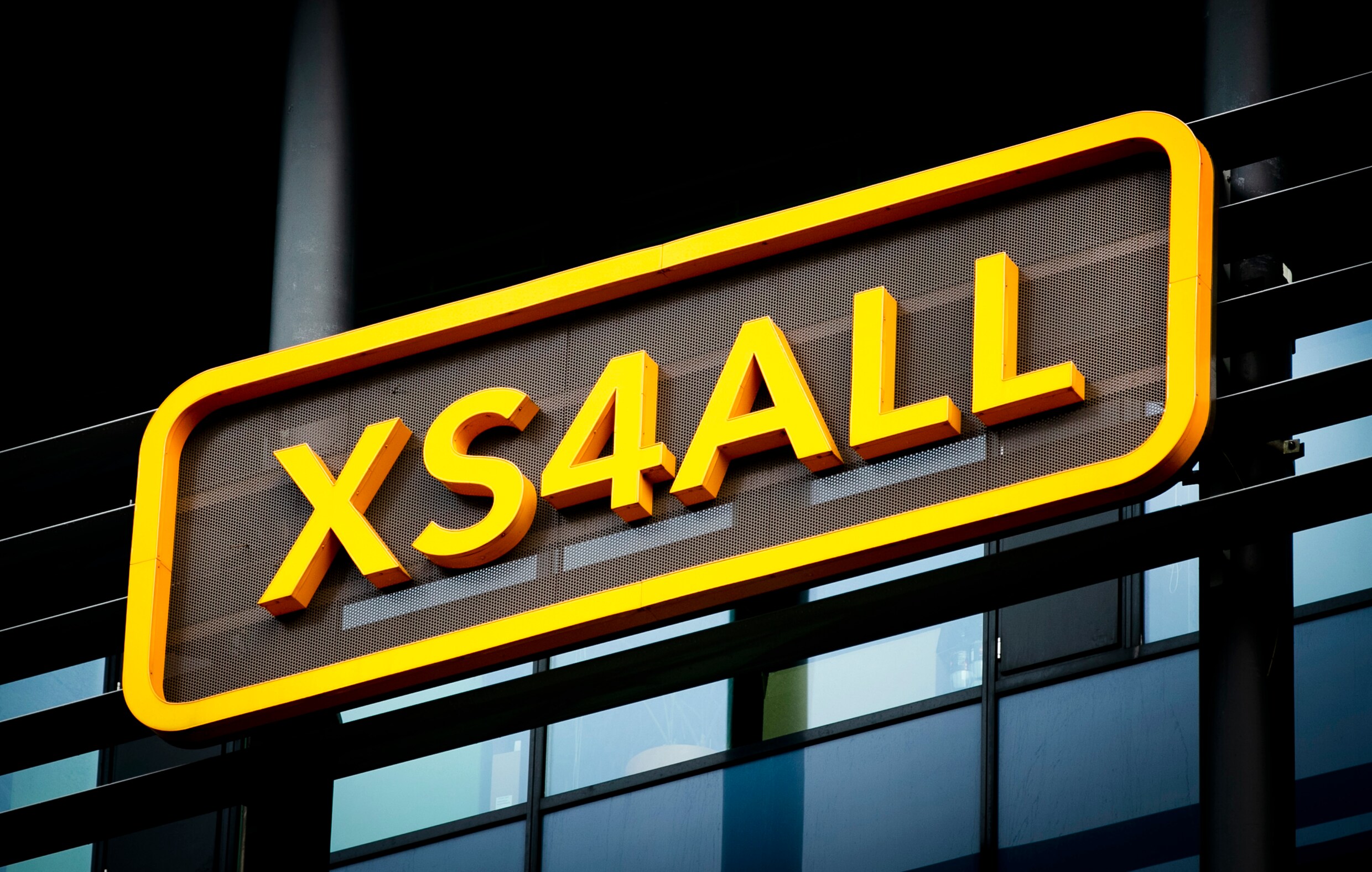 Internetprovider Xs4all gaat definitief op in KPN | Het Parool