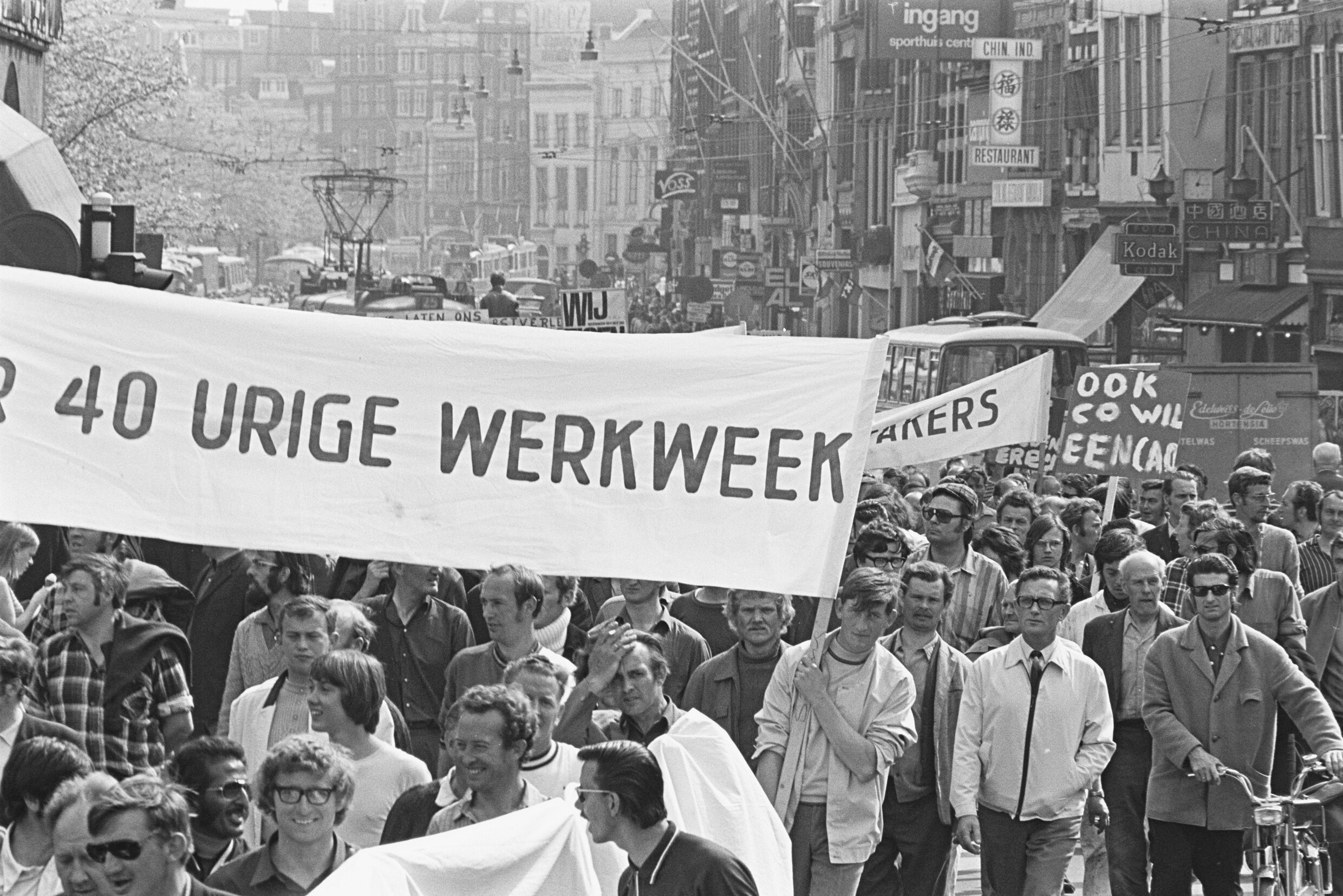 We zijn altijd maar druk, druk, druk. Moeten we minder werken? | Het Parool