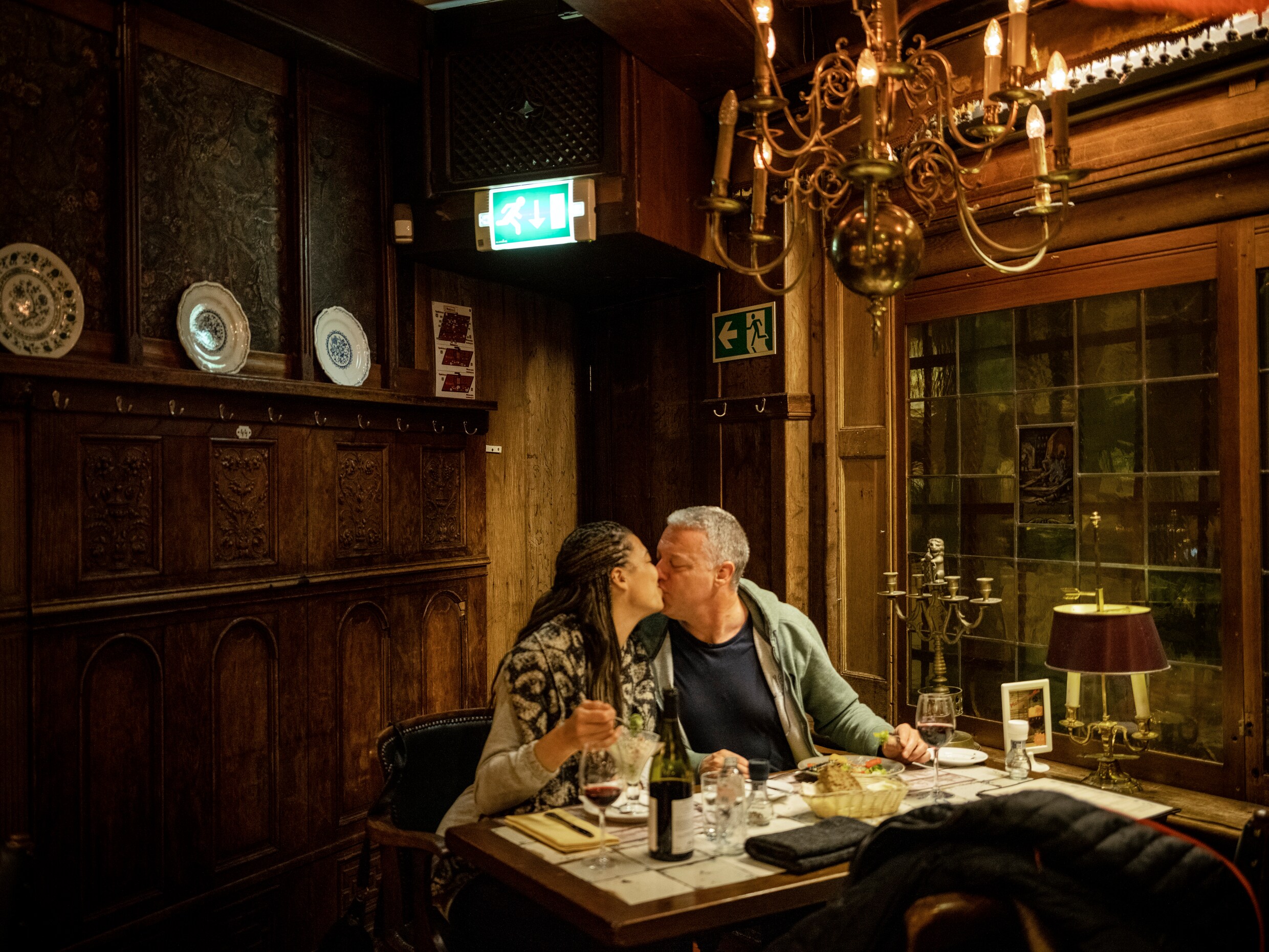 Haesje Claes serveert altijd erwtensoep, voor toeristen en ...
