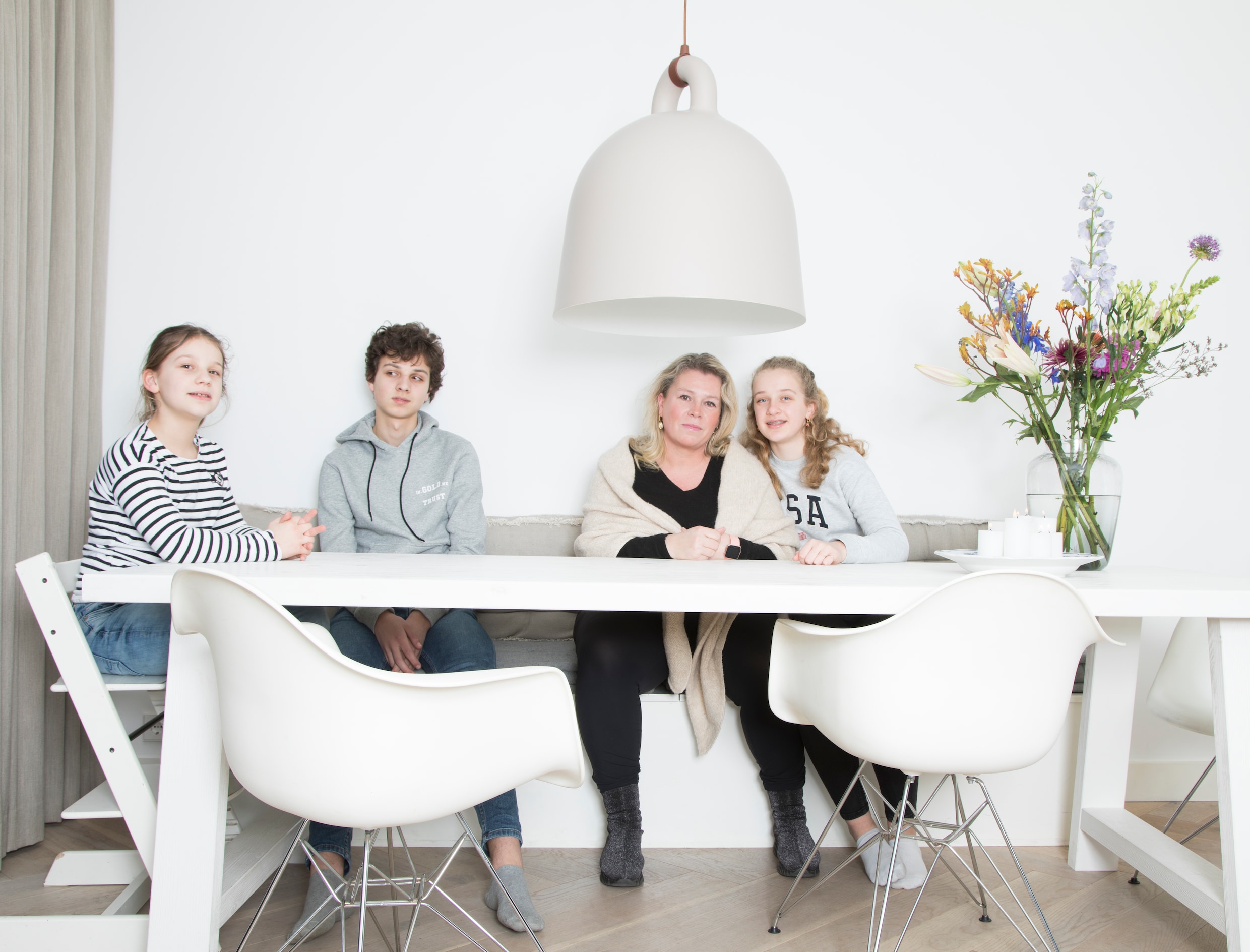 Vier weduwen over de lege plek aan tafel: ‘De kinderen maakten een ...