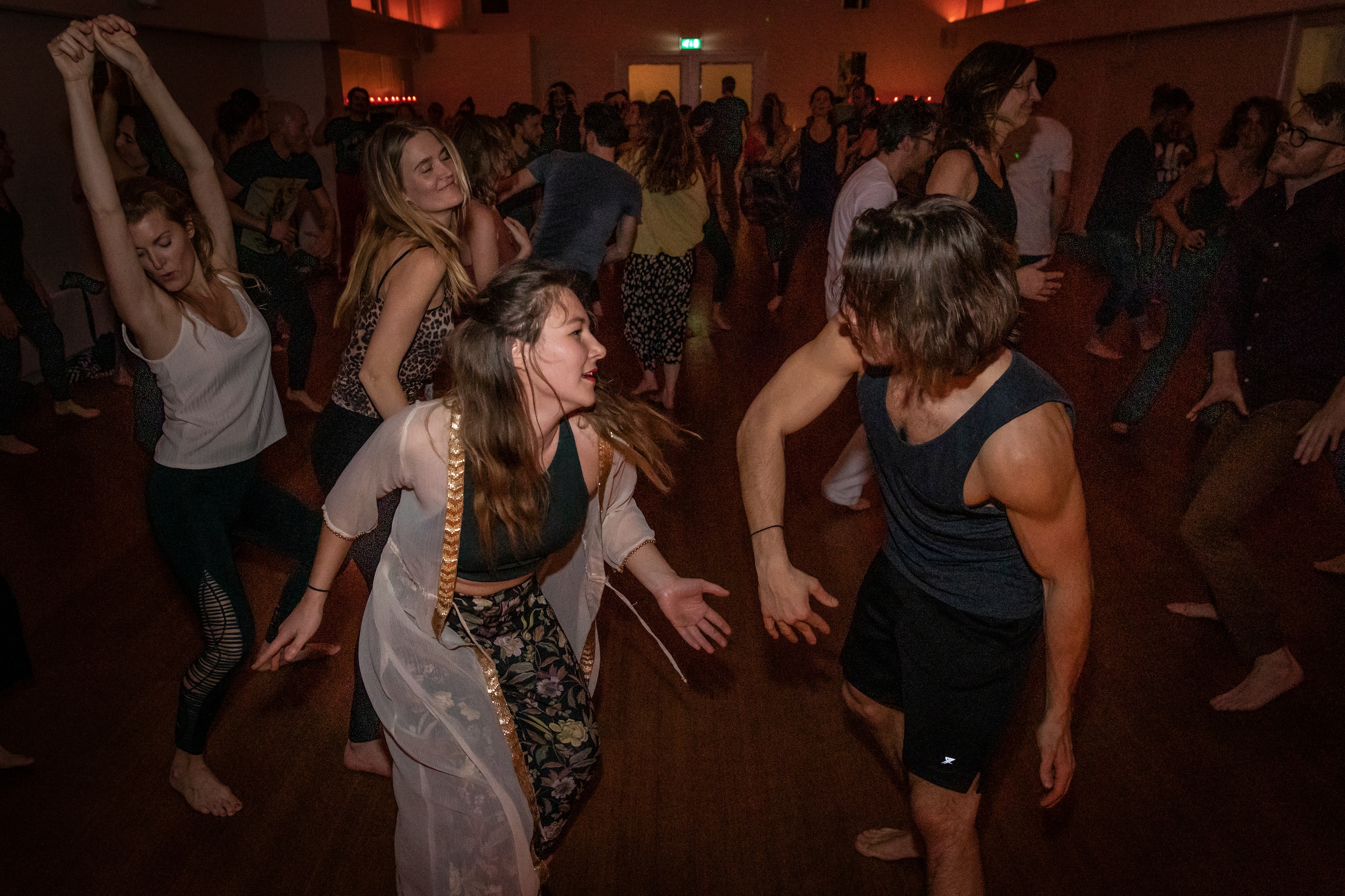 Blootsvoets dansen, zonder alcohol of gepraat: zes plekken in Amsterdam ...