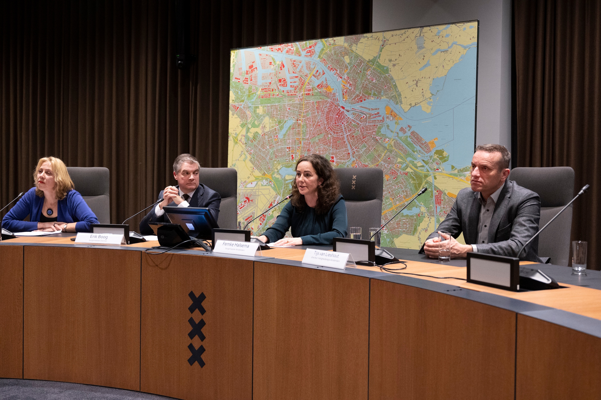 Opnieuw kiest Halsema niet voor de rust, maar voor de storm: Amsterdam ...