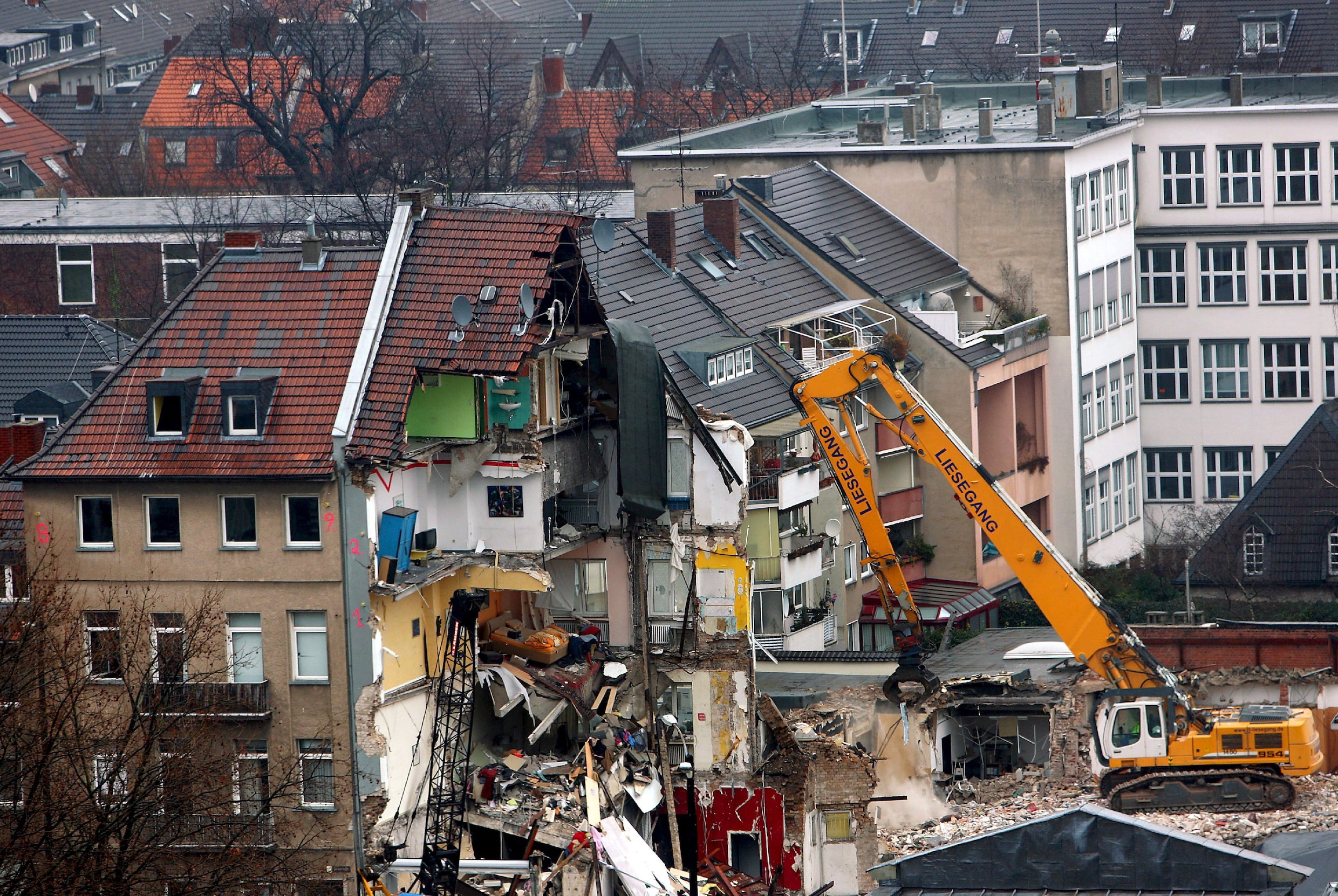 Bouwbedrijf BAM schikt met Keulen om instorten historisch stadsarchief ...