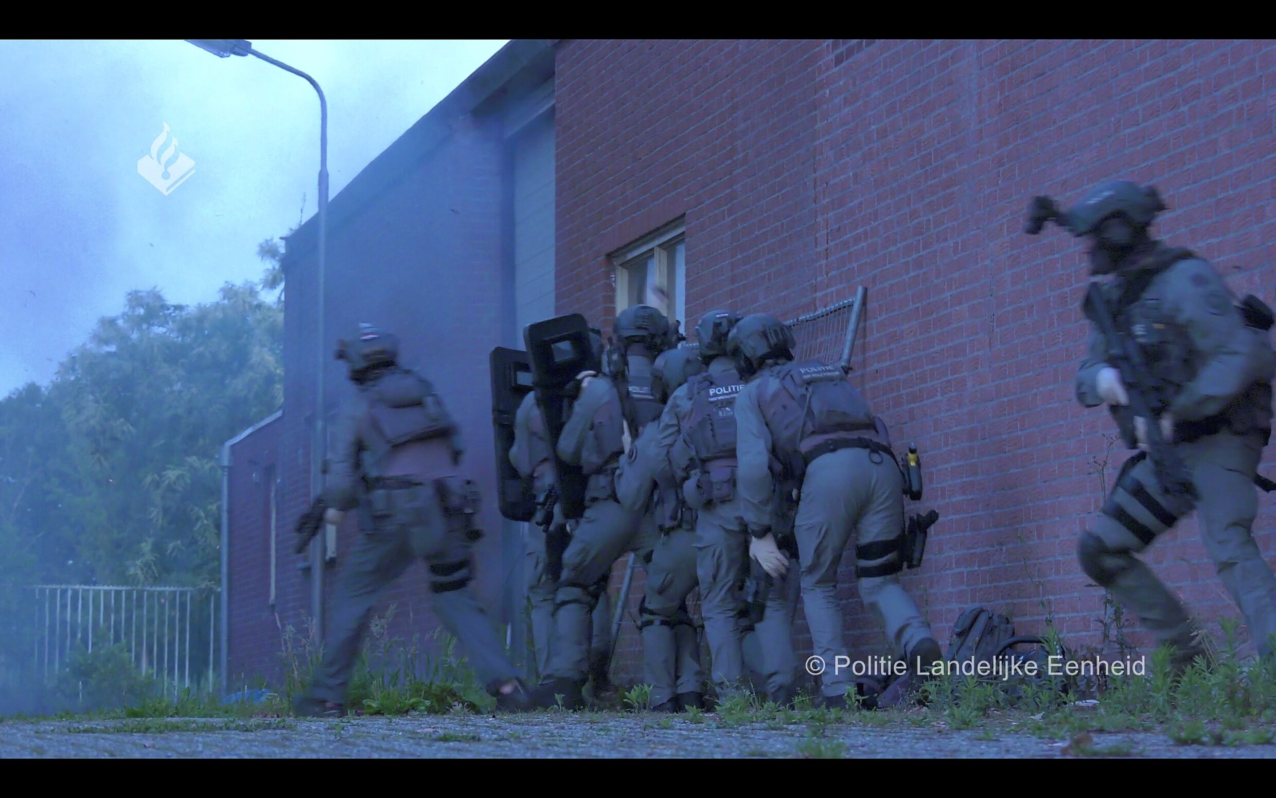 Ruim 6500 arrestaties sinds oprollen van EncroChat, waar veel ...