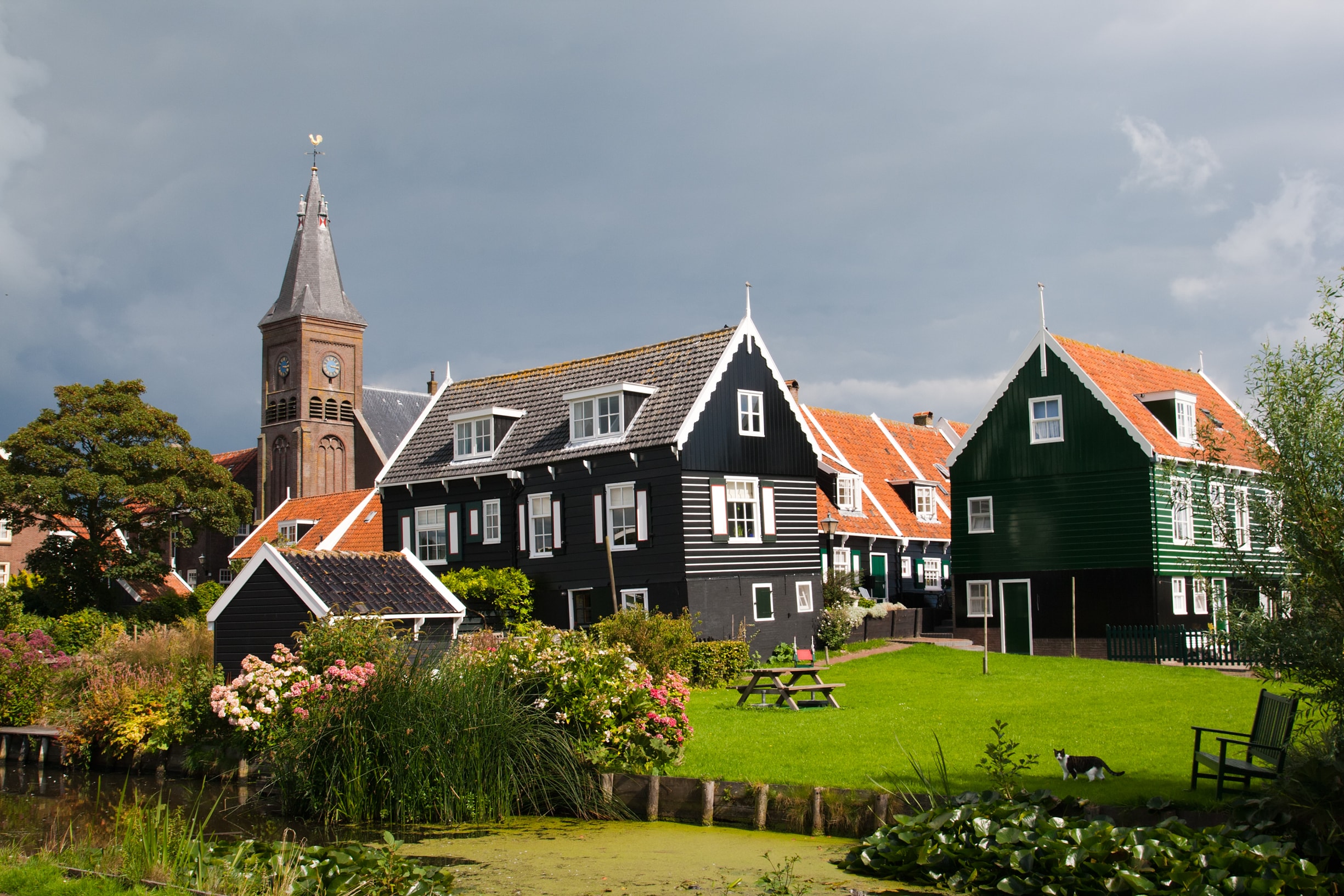 Marken in rouw na overlijden Tamar (14): ‘Het is verschrikkelijk’ | Het ...