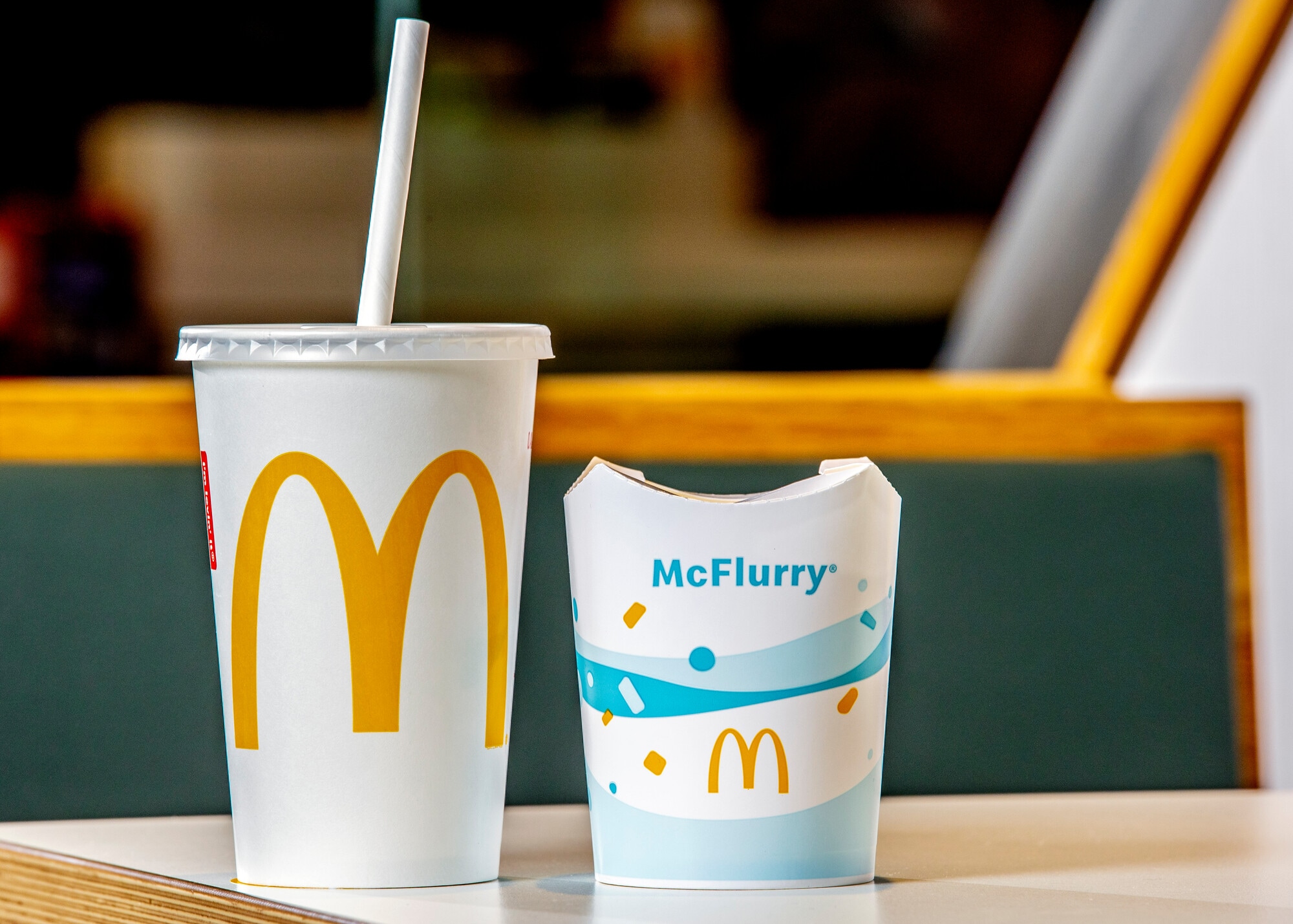 McDonald’s stopt met plastic rietjes | Het Parool