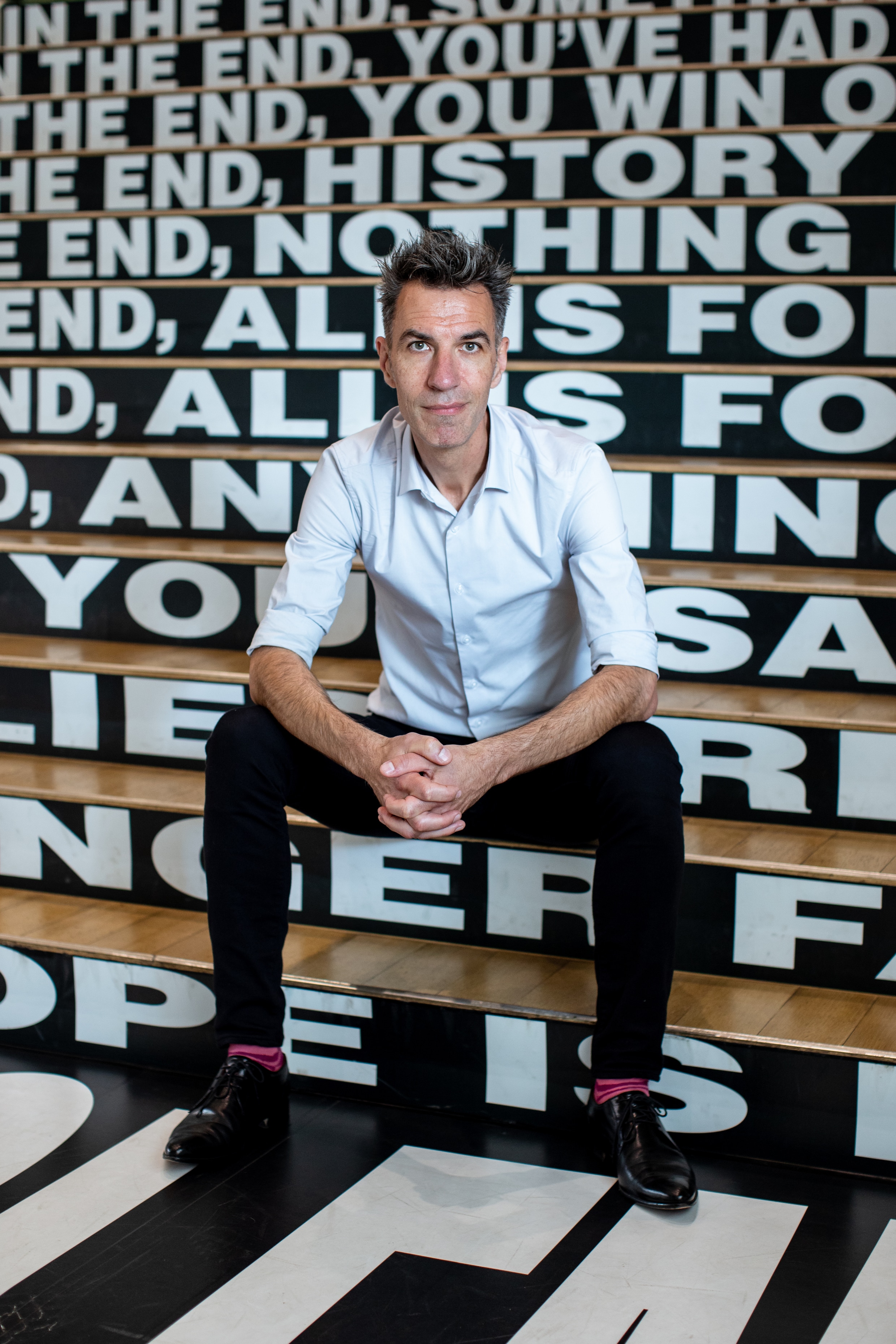 Hij is expert in kijken naar mensen die naar kunst kijken | Het Parool