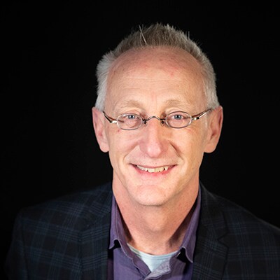 Het gezag van kabinet en OMT is tanende bij het coronabeleid | Het Parool