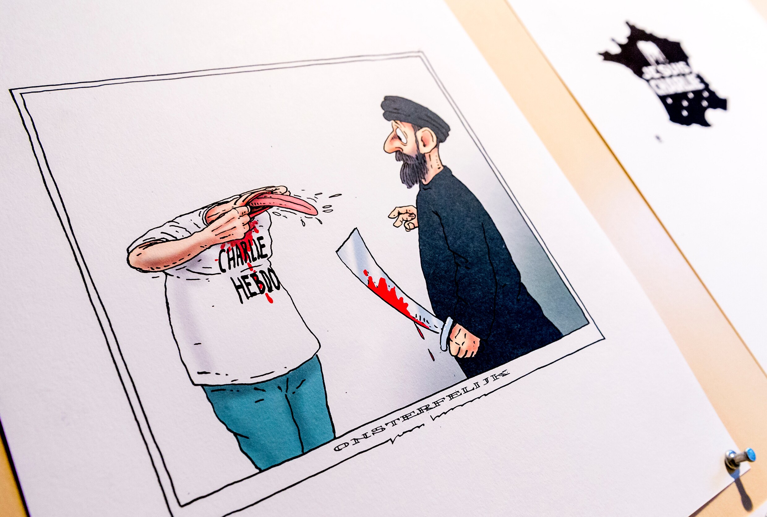 Twee verdachten naar rechter voor opruiing om spotprent op Rotterdamse ...