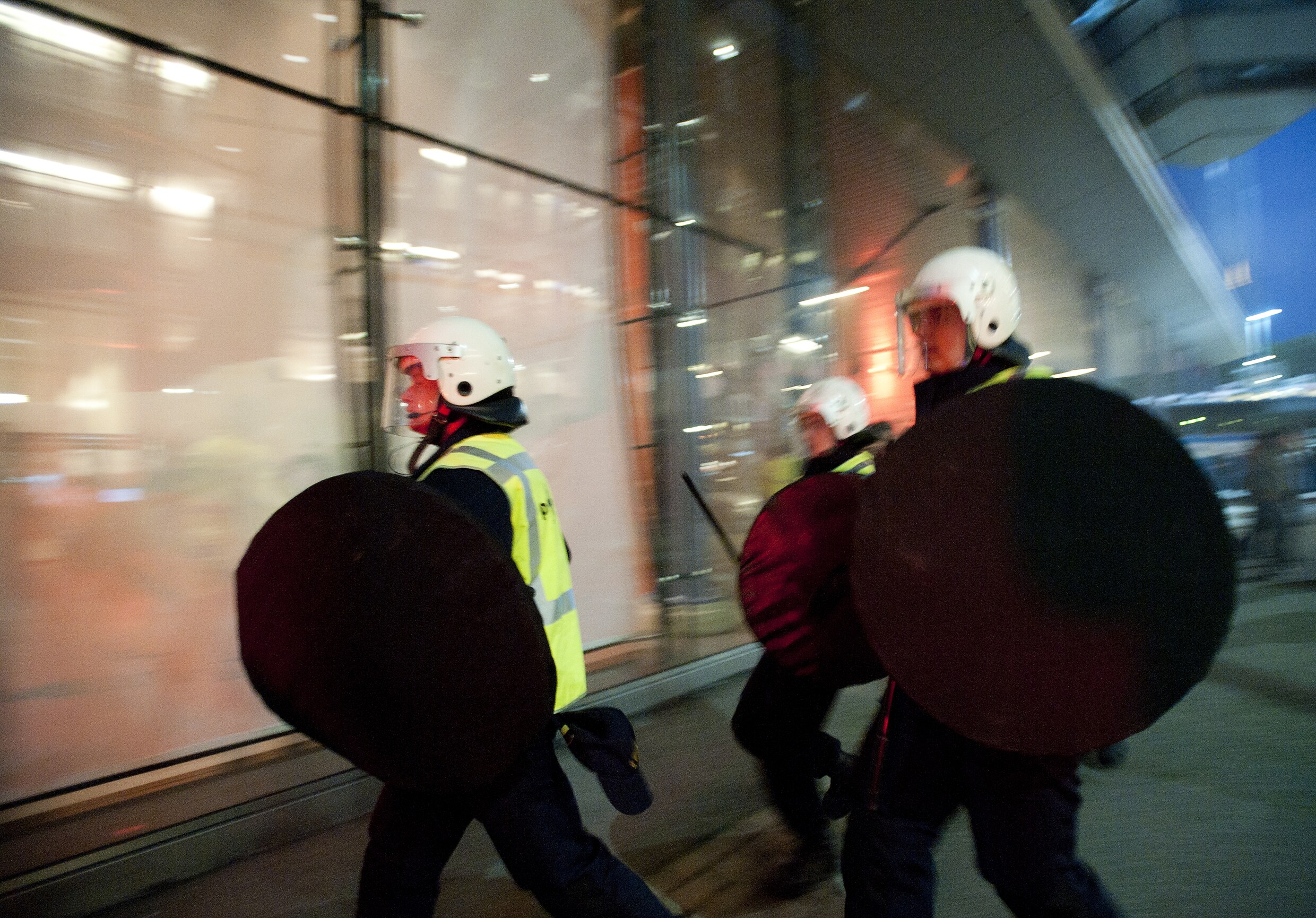 Vijf verdachten Feyenoord-rellen aangehouden | Het Parool