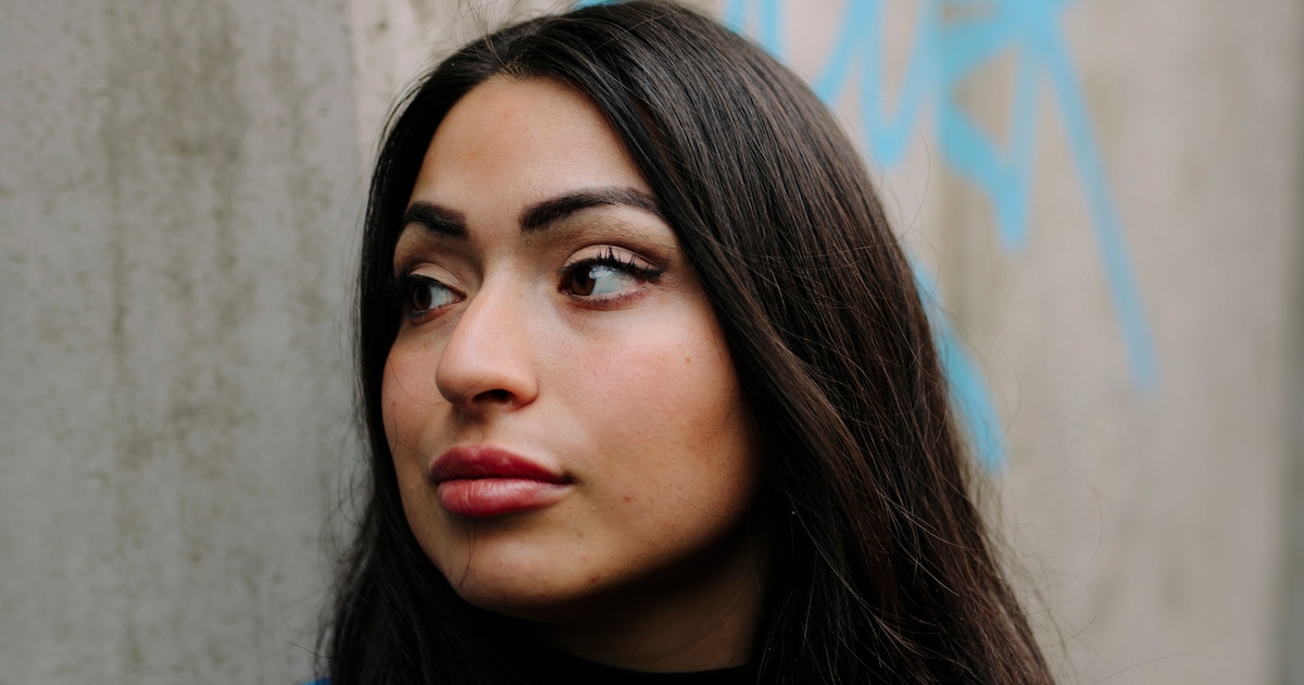 Bedreiger Lale Gül langer vast: ‘Ik ga Nederlanders onthoofden’ | Het ...