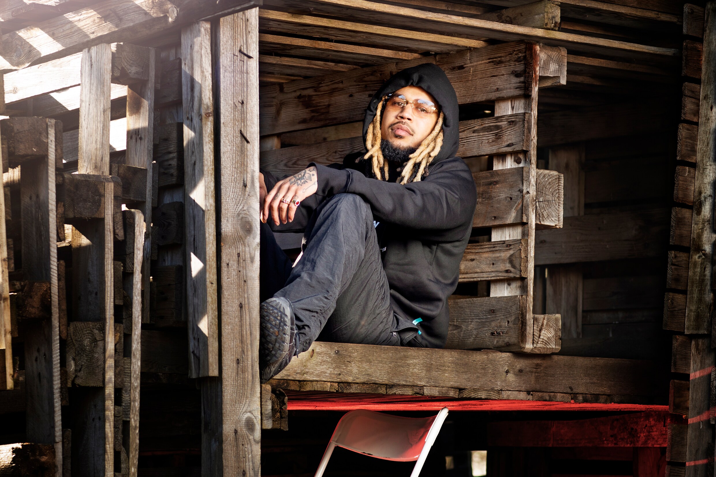 Rapper Bokoesam: ‘Mijn zoon maakte me een man’ | Het Parool