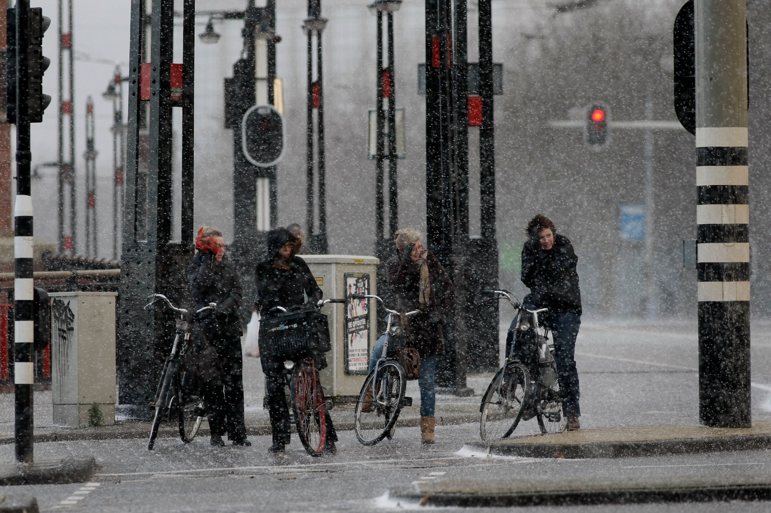 Code geel in groot deel van het land woensdagnacht door hagel en sneeuw ...