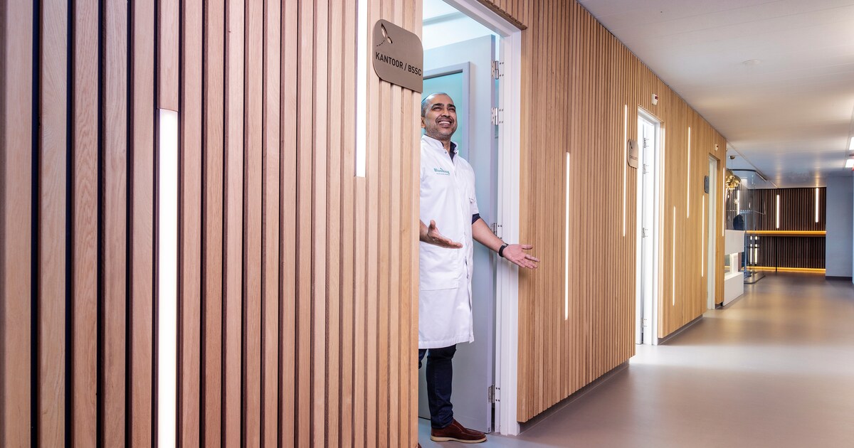 Plastisch chirurg Kalam Ahmed: ‘Je kunt levens veranderen’ | Het Parool