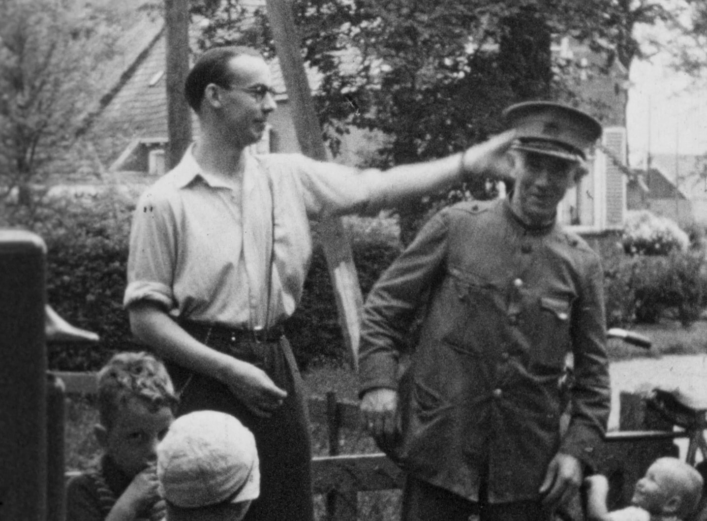 Zeldzame beelden uit zomer 1944 opgedoken van Joodse onderduikers | Het ...