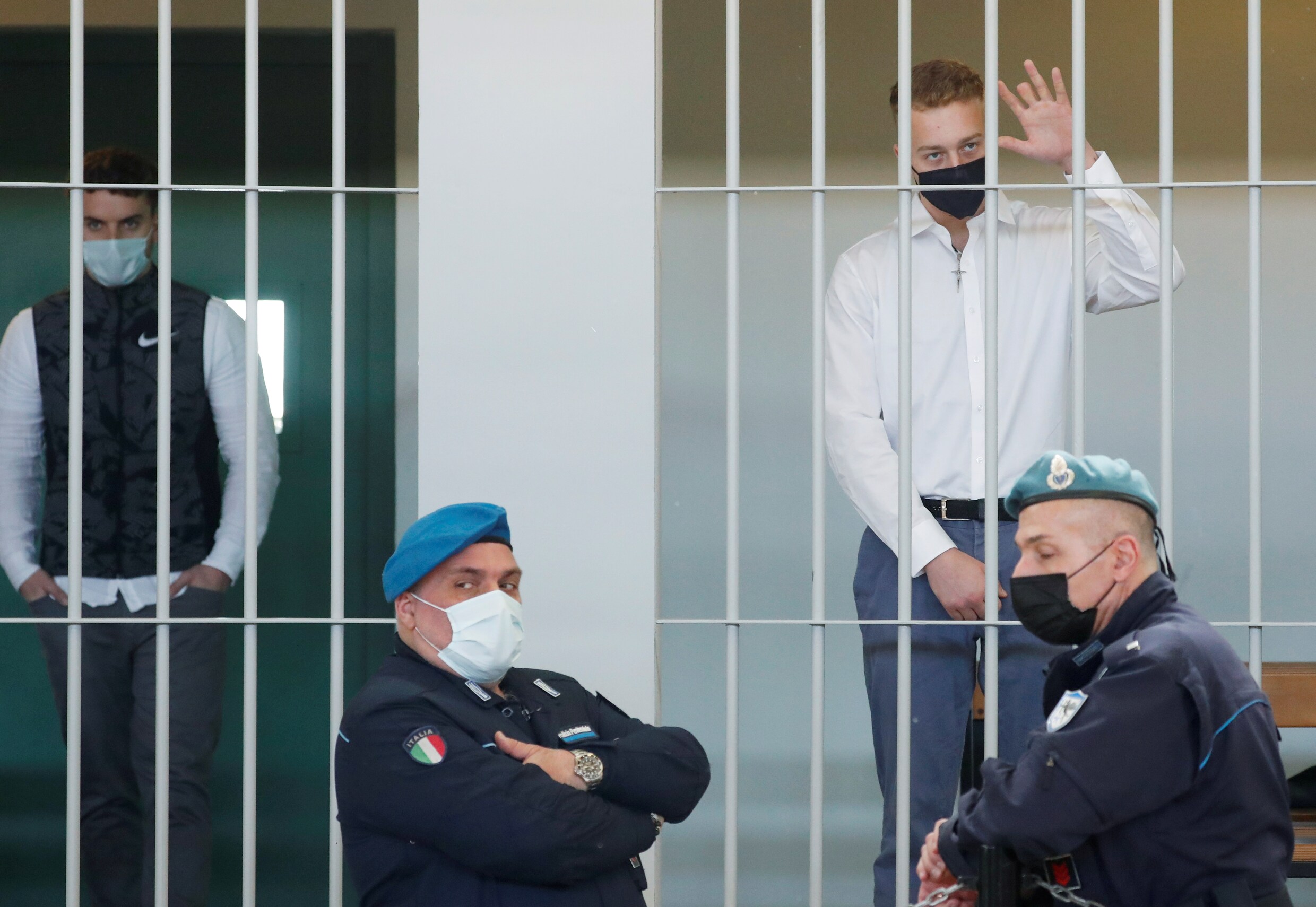 Levenslang voor Amerikaanse toeristen die agent in Rome doodstaken ...