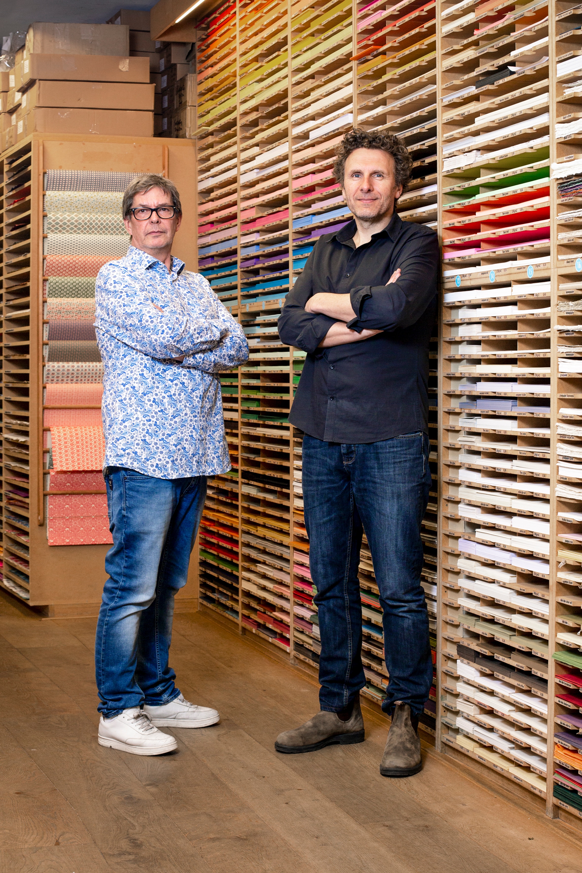 Bij papierwinkel Vlieger maken ze liever mondkapjes dan een webshop ...