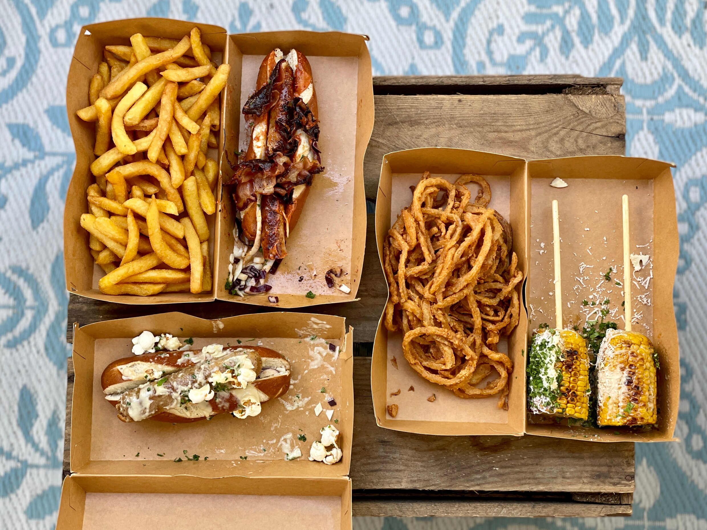 De frituur van Bulls and Dogs heeft duidelijk een oppepper nodig | Het ...