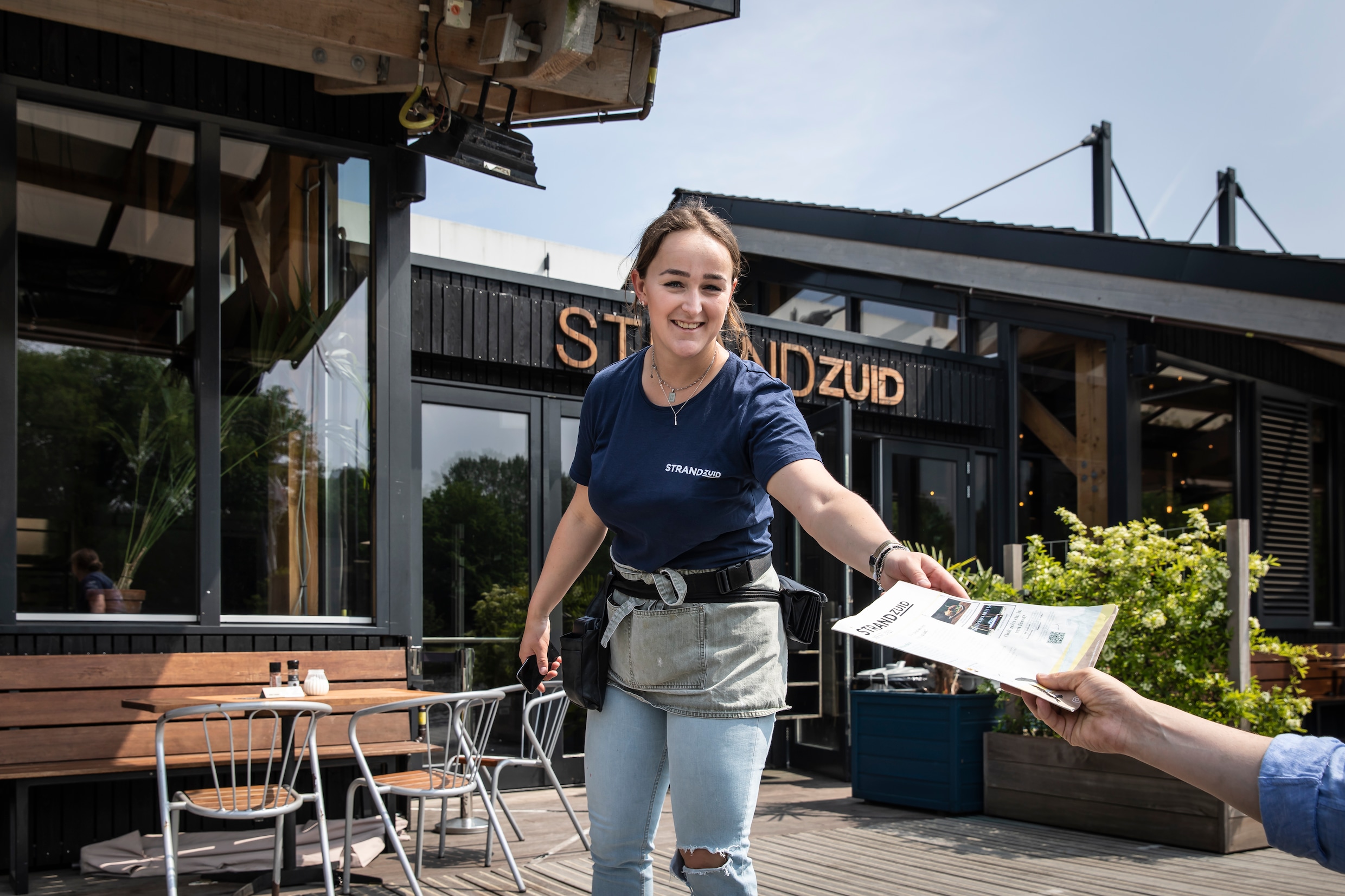 In de rij voor een plekje op het terras? Dat hoeft niet: bij deze cafés ...