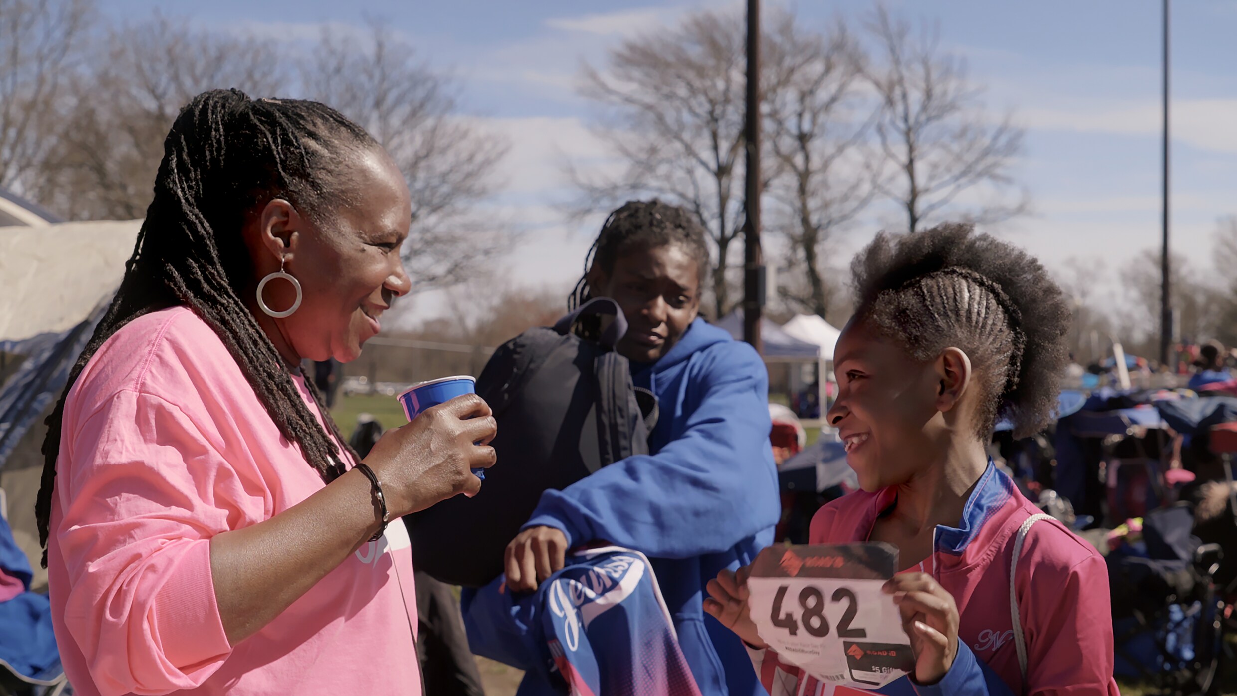 Sisters on Track: typisch Amerikaans succesverhaal, maar thuis is die ...
