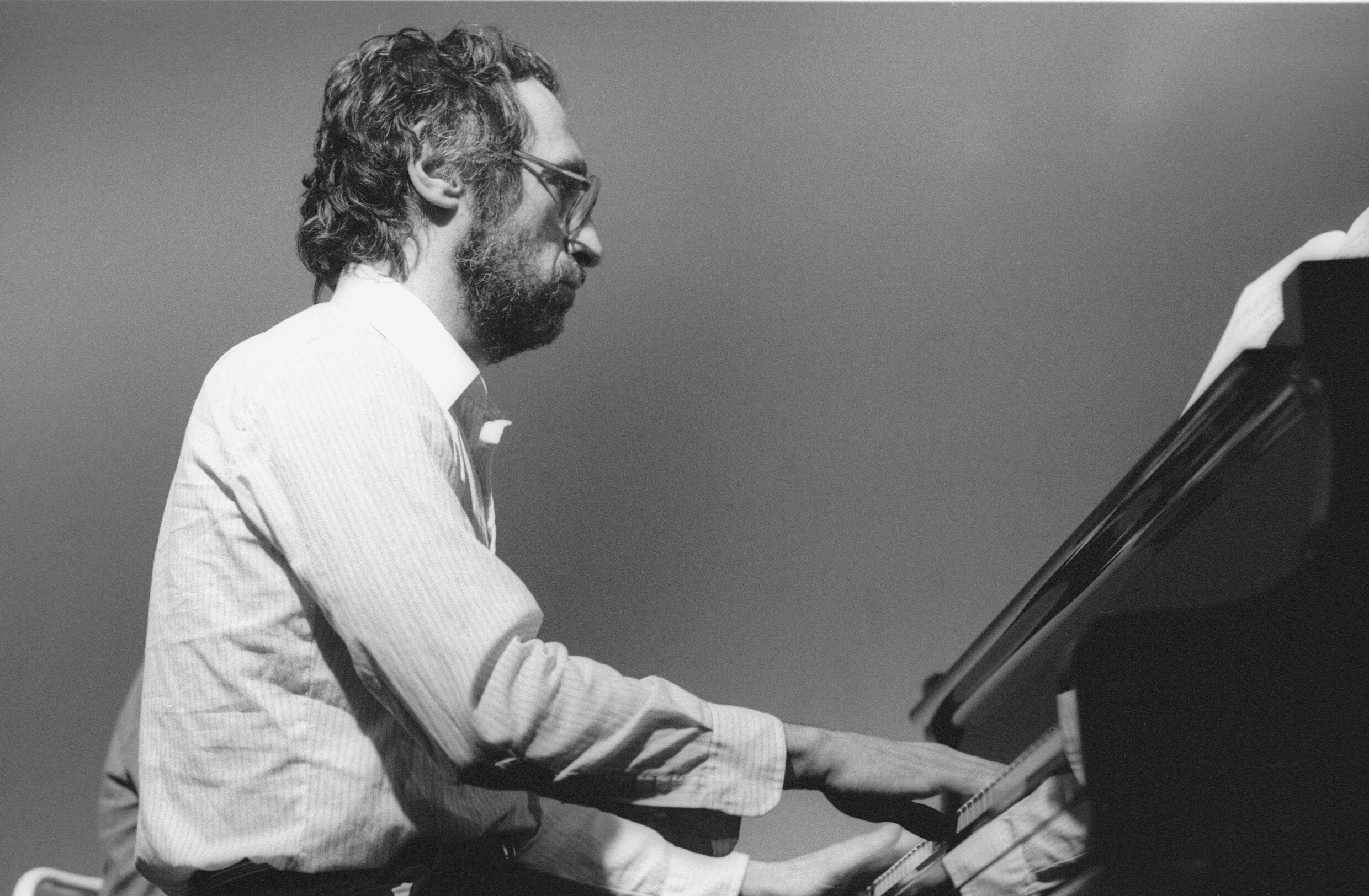 Frederic Rzewski (1938-2021): een monster van een pianist | Het Parool