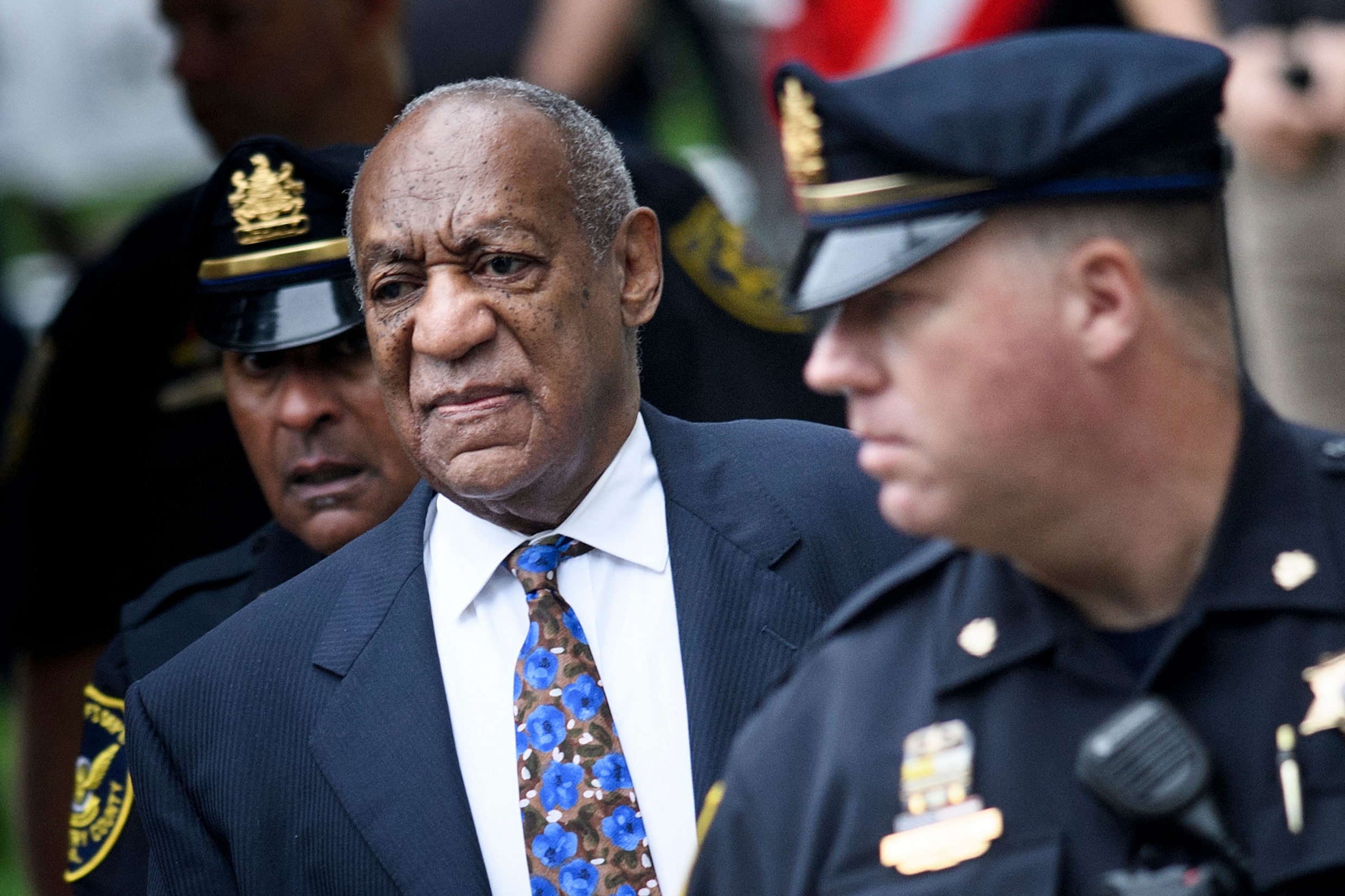 Acteur Bill Cosby (83) komt vrij, veroordeling voor seksueel misbruik ...
