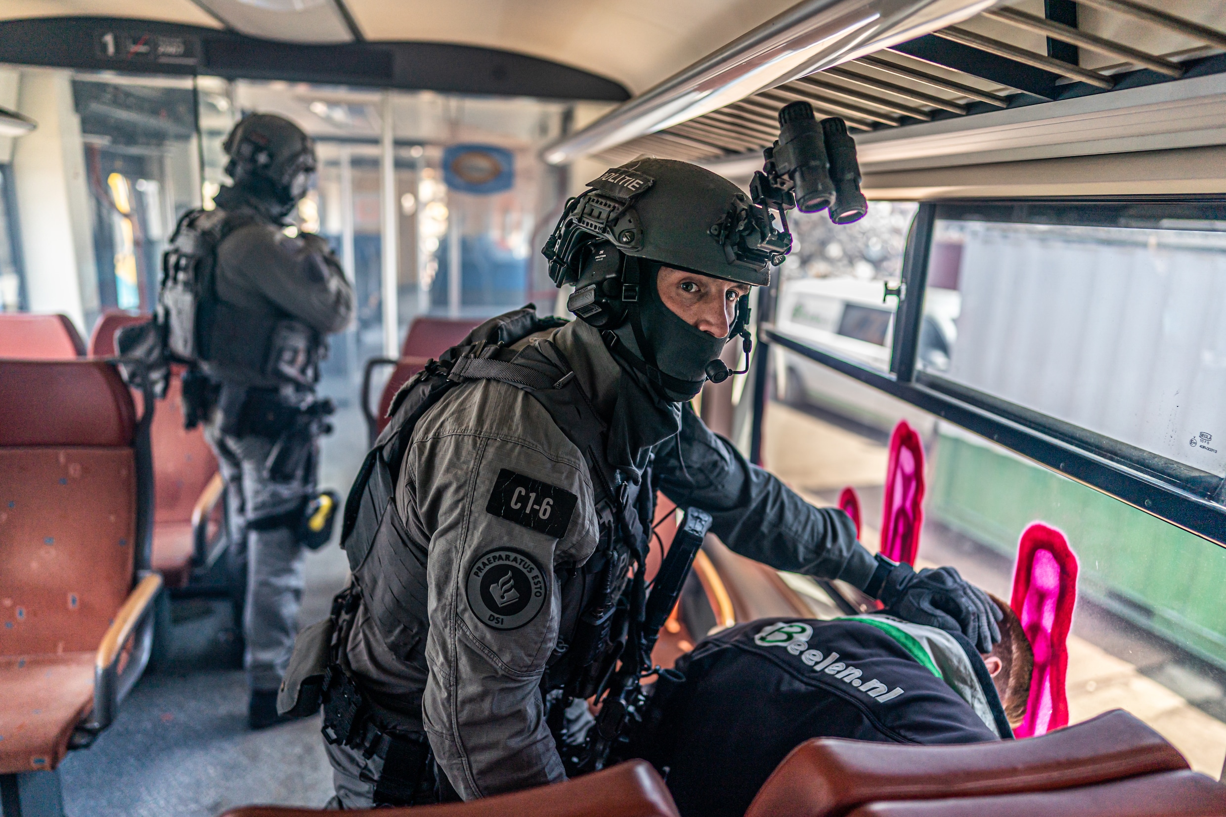 De Dienst Speciale Interventies staat altijd paraat: ‘Gevaarlijke ...