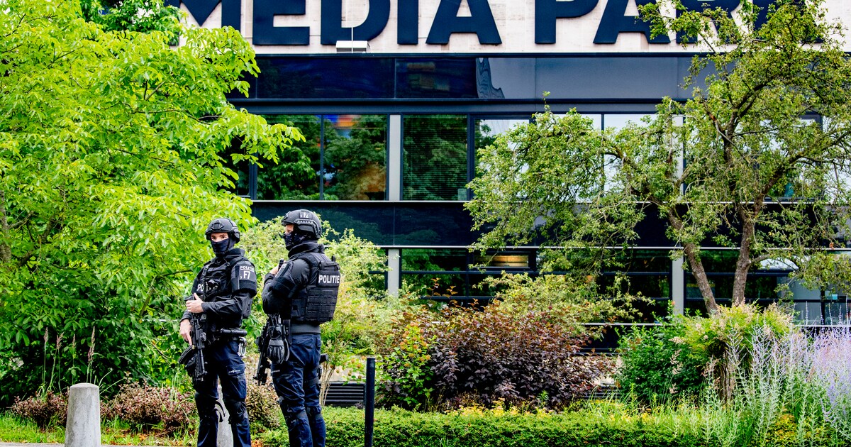 Mediapark Hilversum blijft langer veiligheidsrisicogebied | Het Parool
