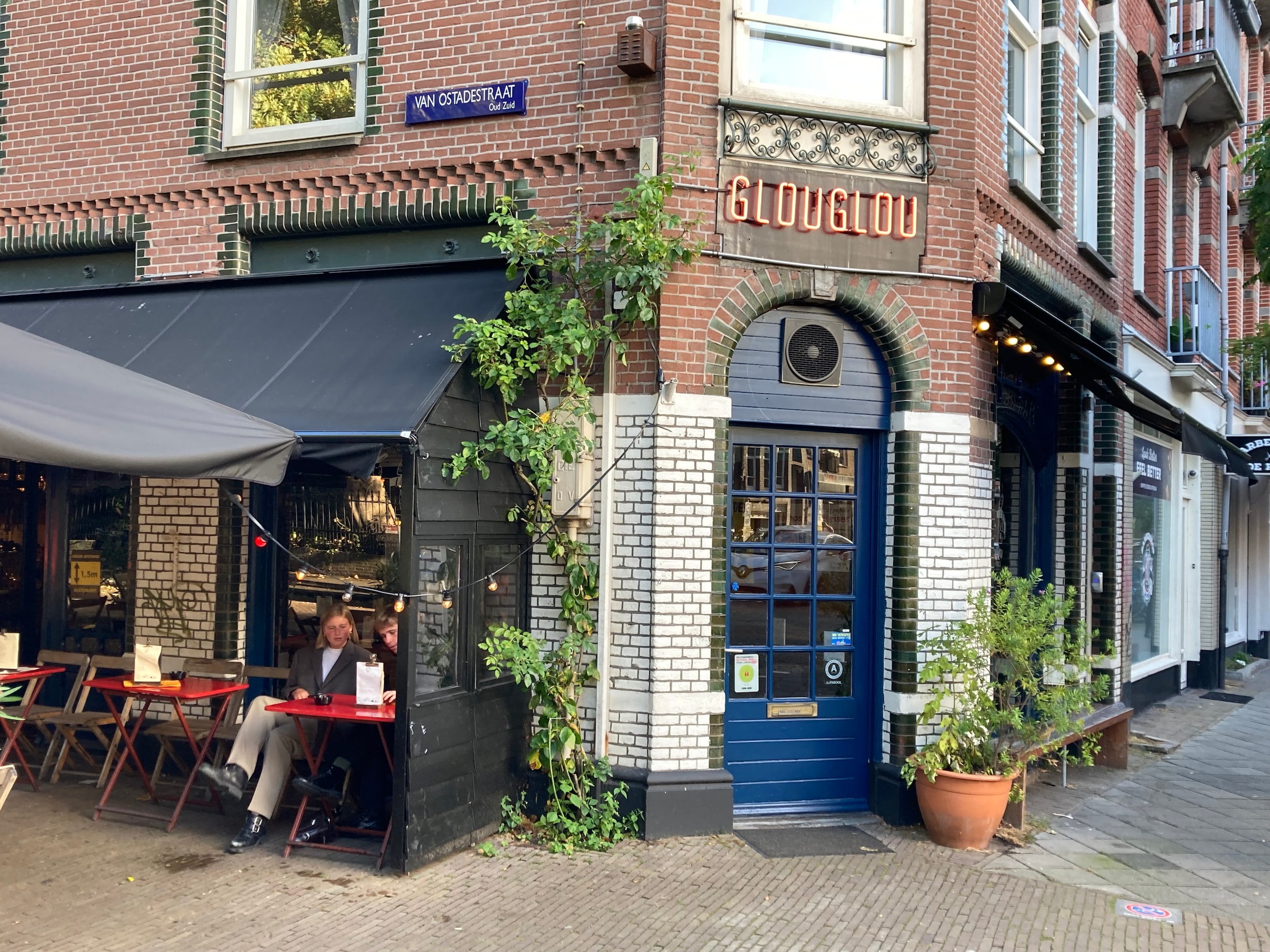 Actrice Sam Ghilane: ‘Bij lekker weer zit ik bij de Zuiderkerk met ...