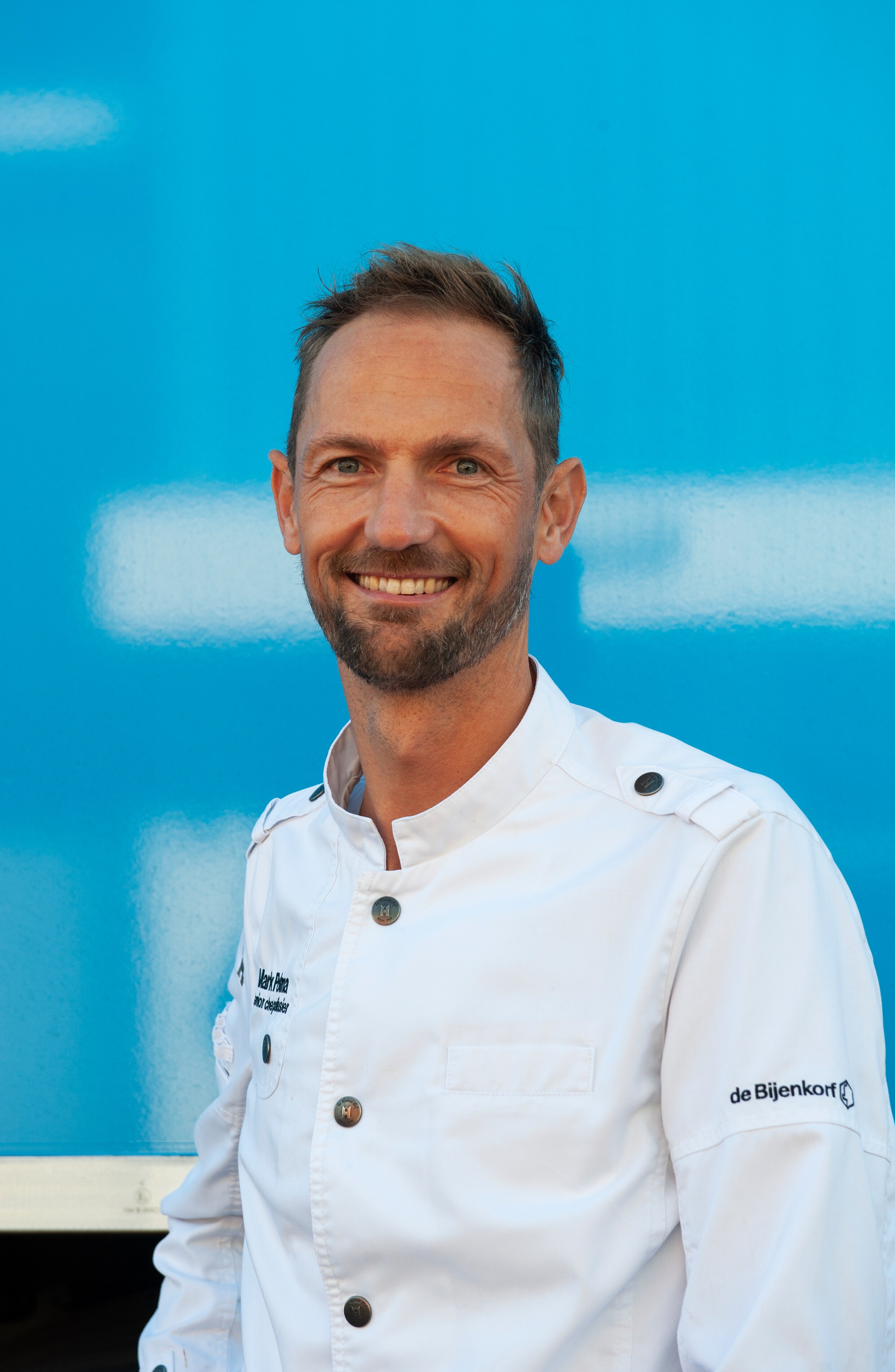 Chocoladeletters, brownies, oliebollen: al het zoet van de Bijenkorf ...