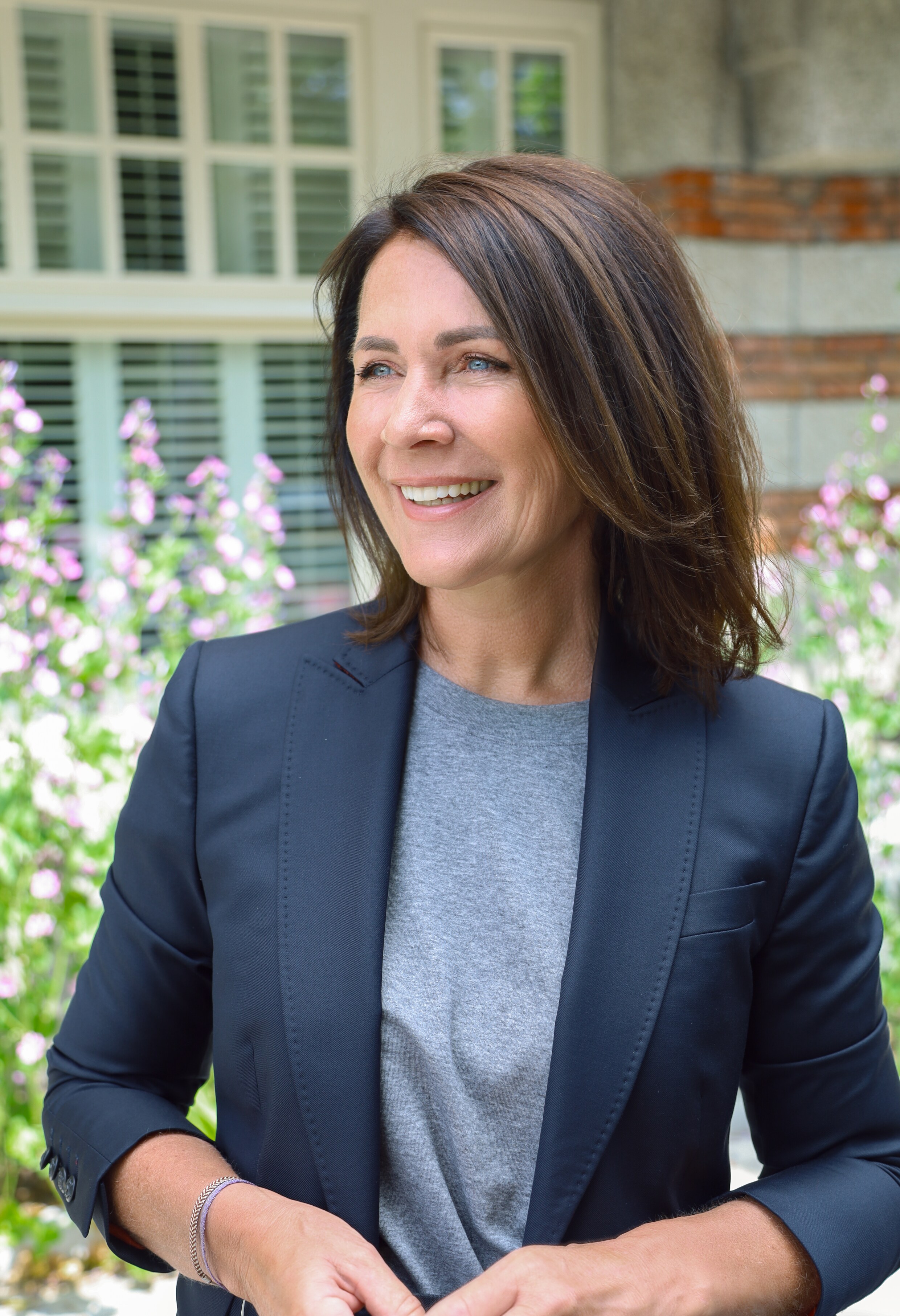 Grootste makelaar ter wereld neemt Amsterdams kantoor Eefje Voogd over ...