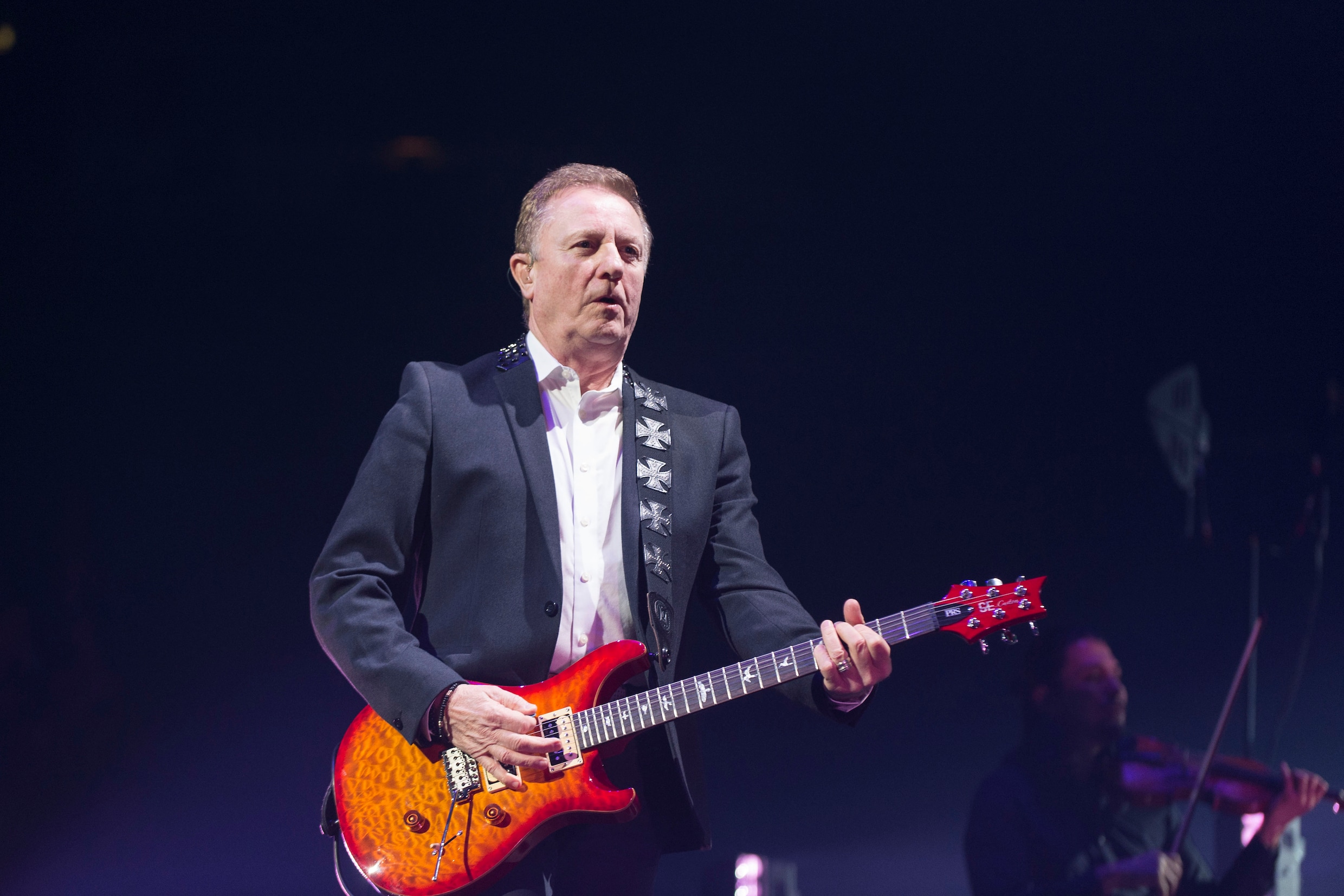 John Miles (72) van wereldhit ‘Music’ overleden: ‘Niemand geloofde erin ...