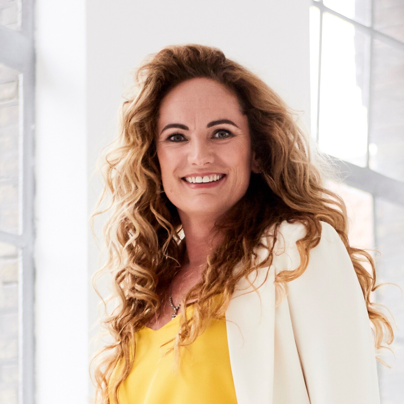 Deze acht ‘koffiedrinkers’ jagen het coronaverzet aan: ‘Dit is mijn ...