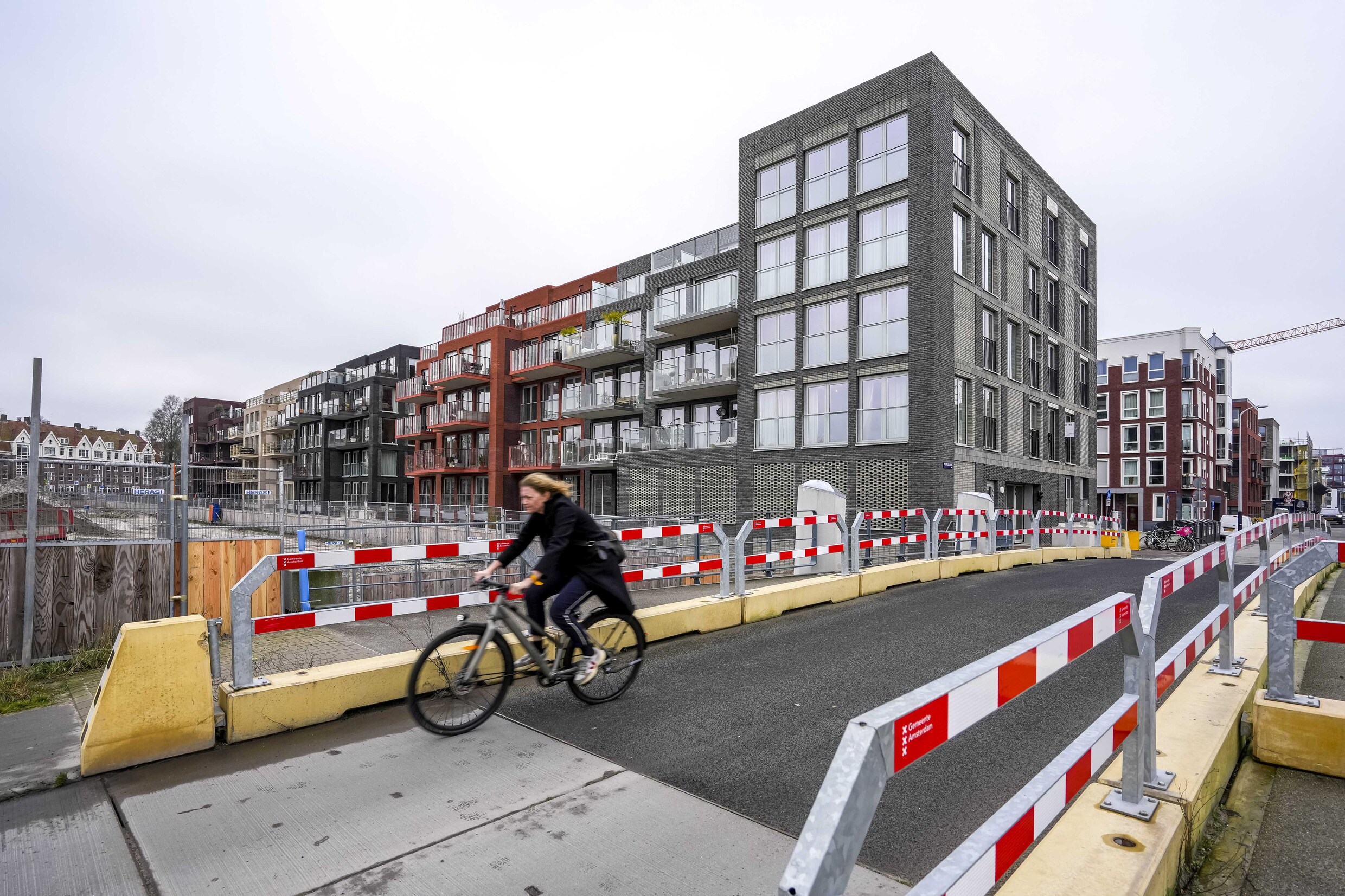 Dure huursector trekt hele markt scheef; wethouder wil verhuur eigen ...