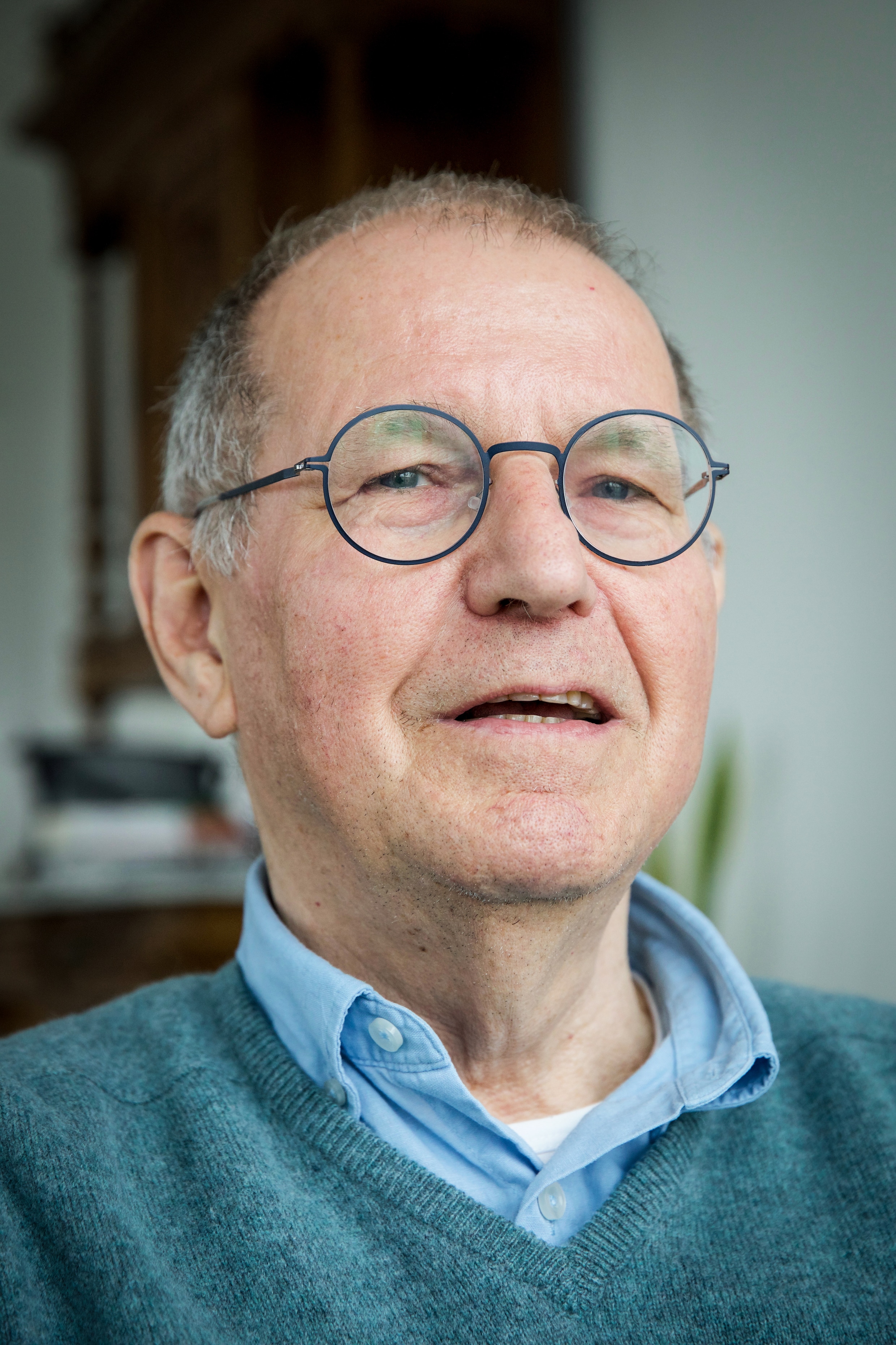 Oud-journalist vermoedt doofpotaffaire binnen koningshuis | Het Parool