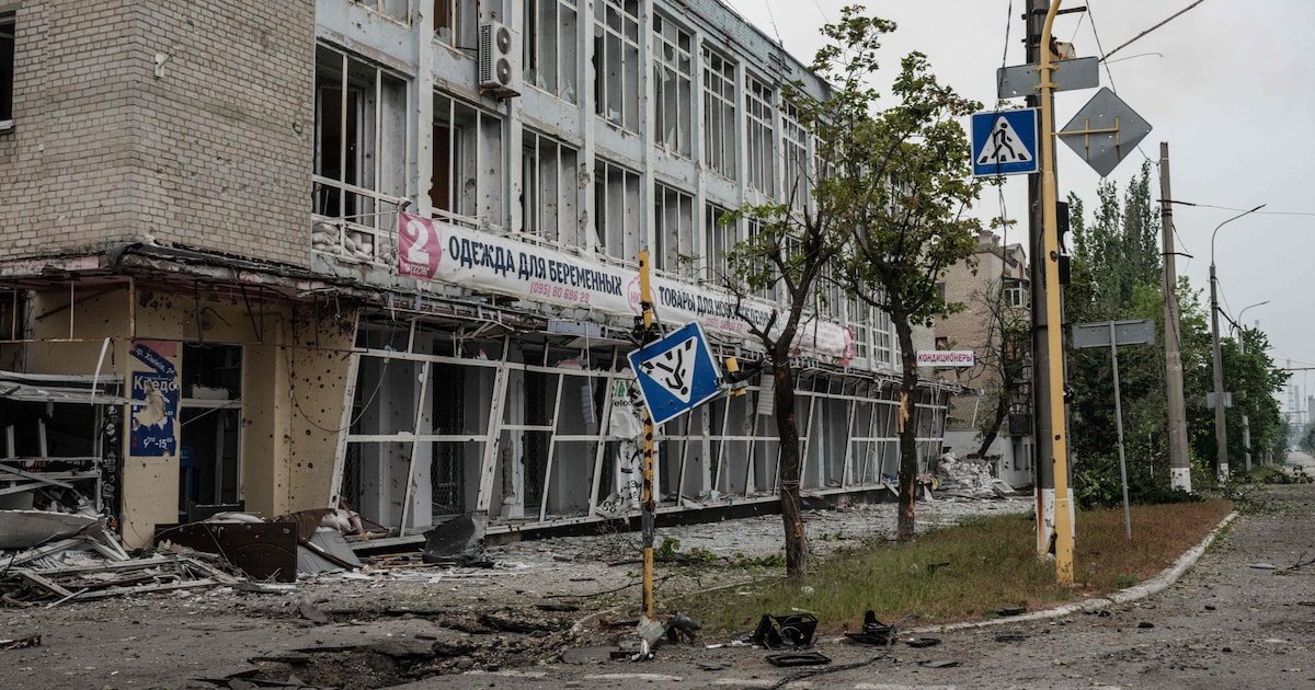 Nieuwe beelden van executies in Boetsja, Poetin ontslaat topadmiraal ...