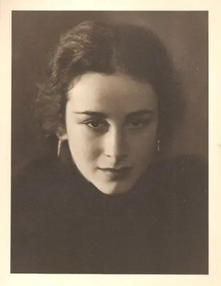 Het zindert en kolkt van het experiment en vlijmscherp zelfonderzoek ...