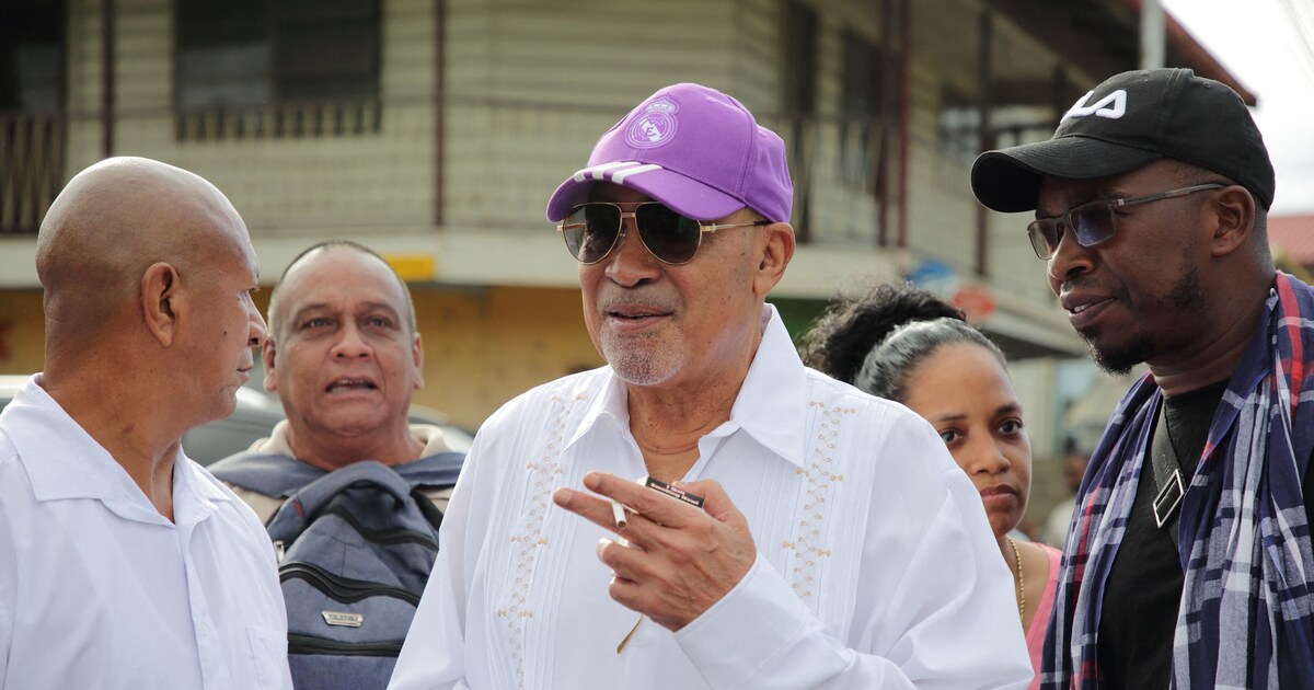 Bouterse volgens Surinaamse krant mogelijk in Venezuela | Het Parool