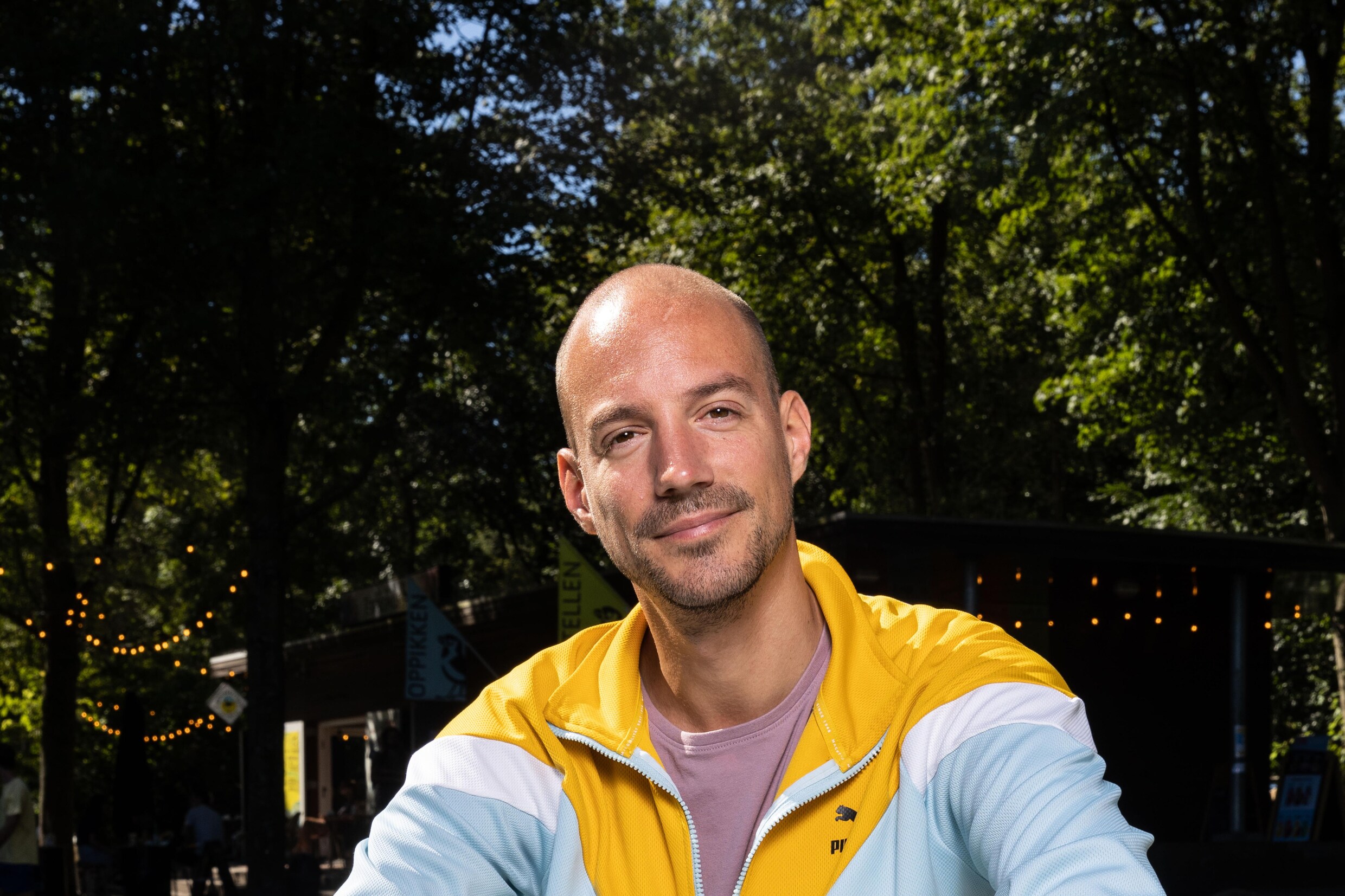 Het Amsterdam van acteur Justus van Dillen: ‘Ik zit drie keer per week ...
