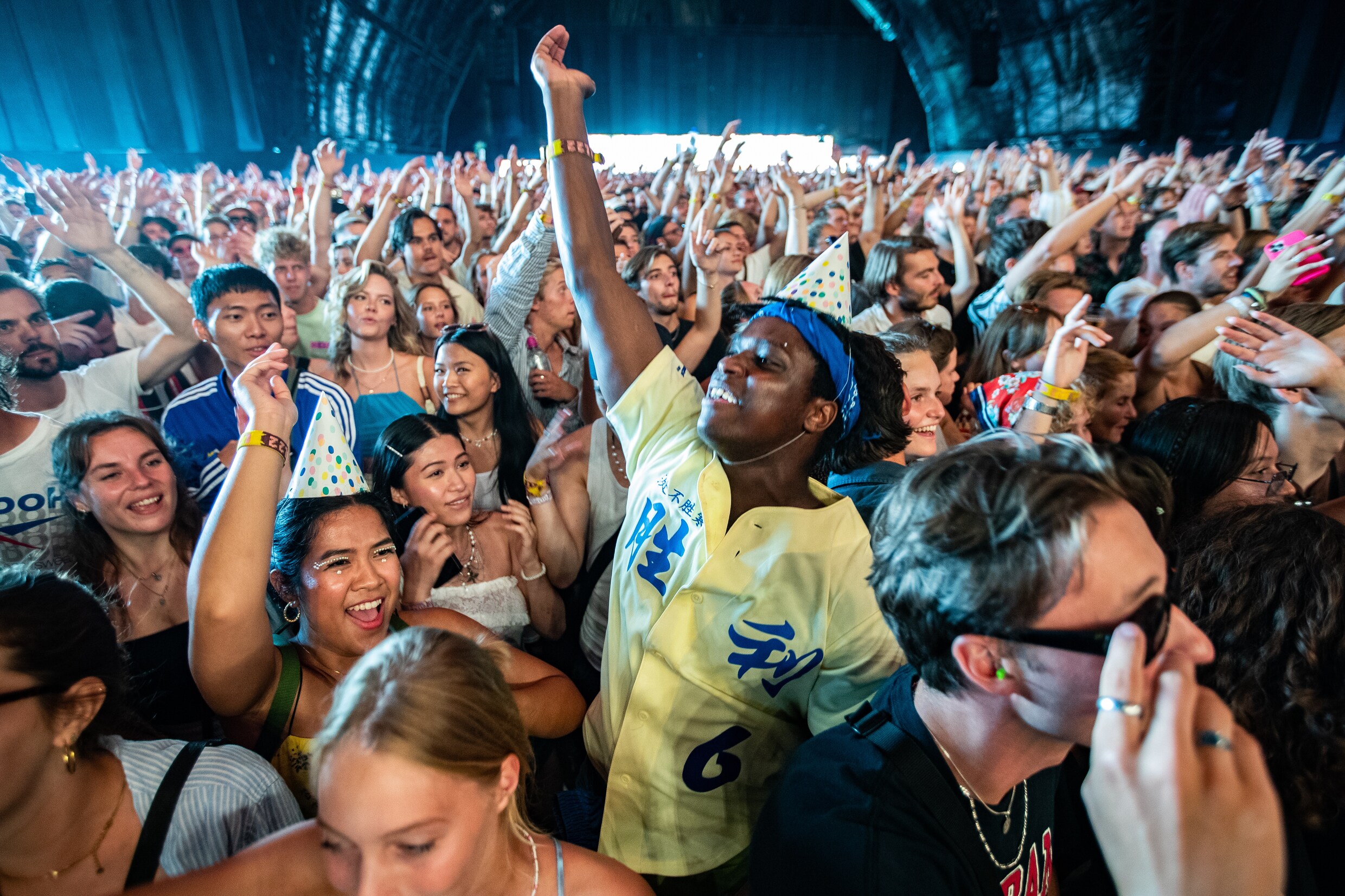 Steeds hardere roep om zachtere muziek op festivals | Het Parool