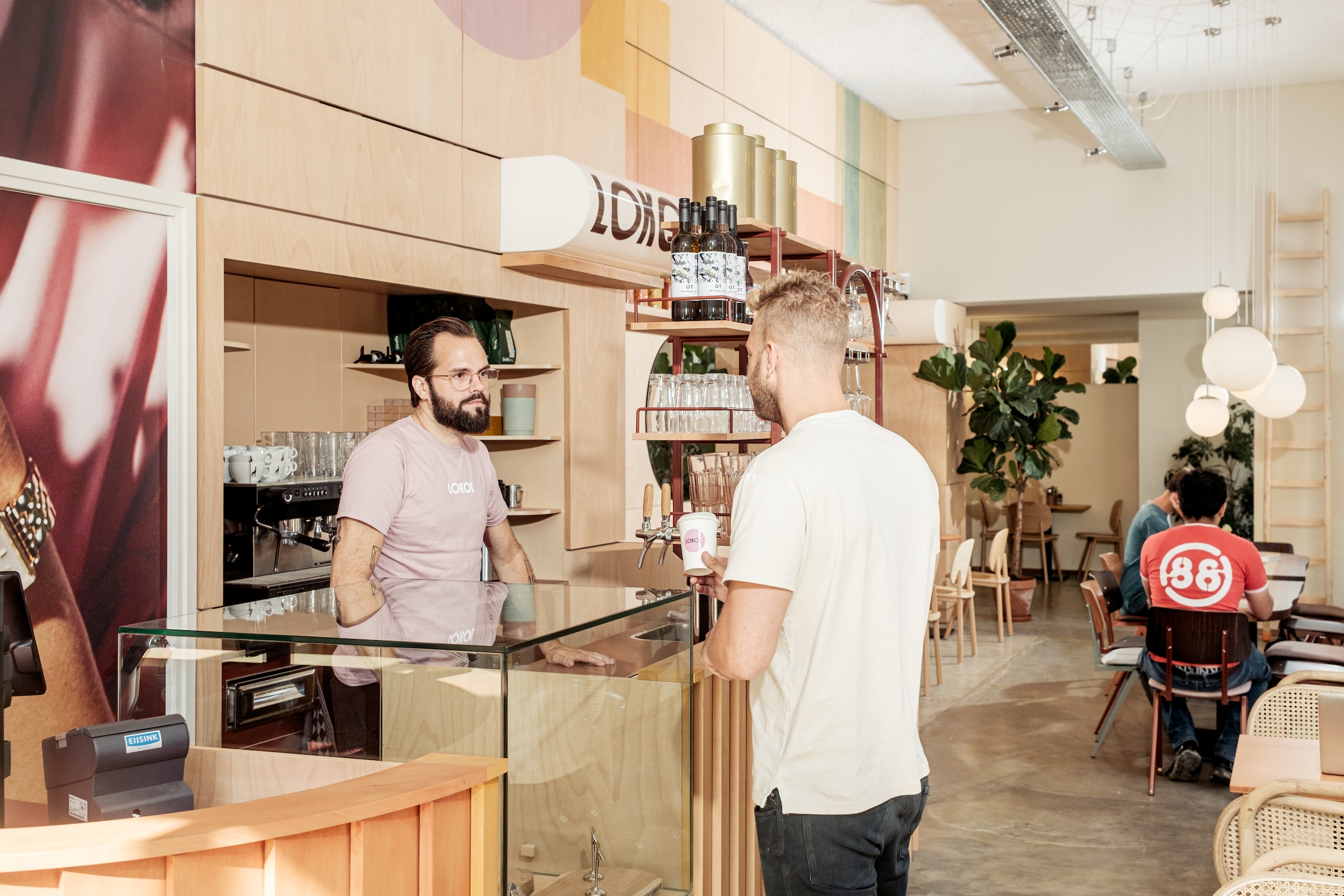 De eigenaren van Lokol zien zichzelf als pioniers van vegan voedsel ...