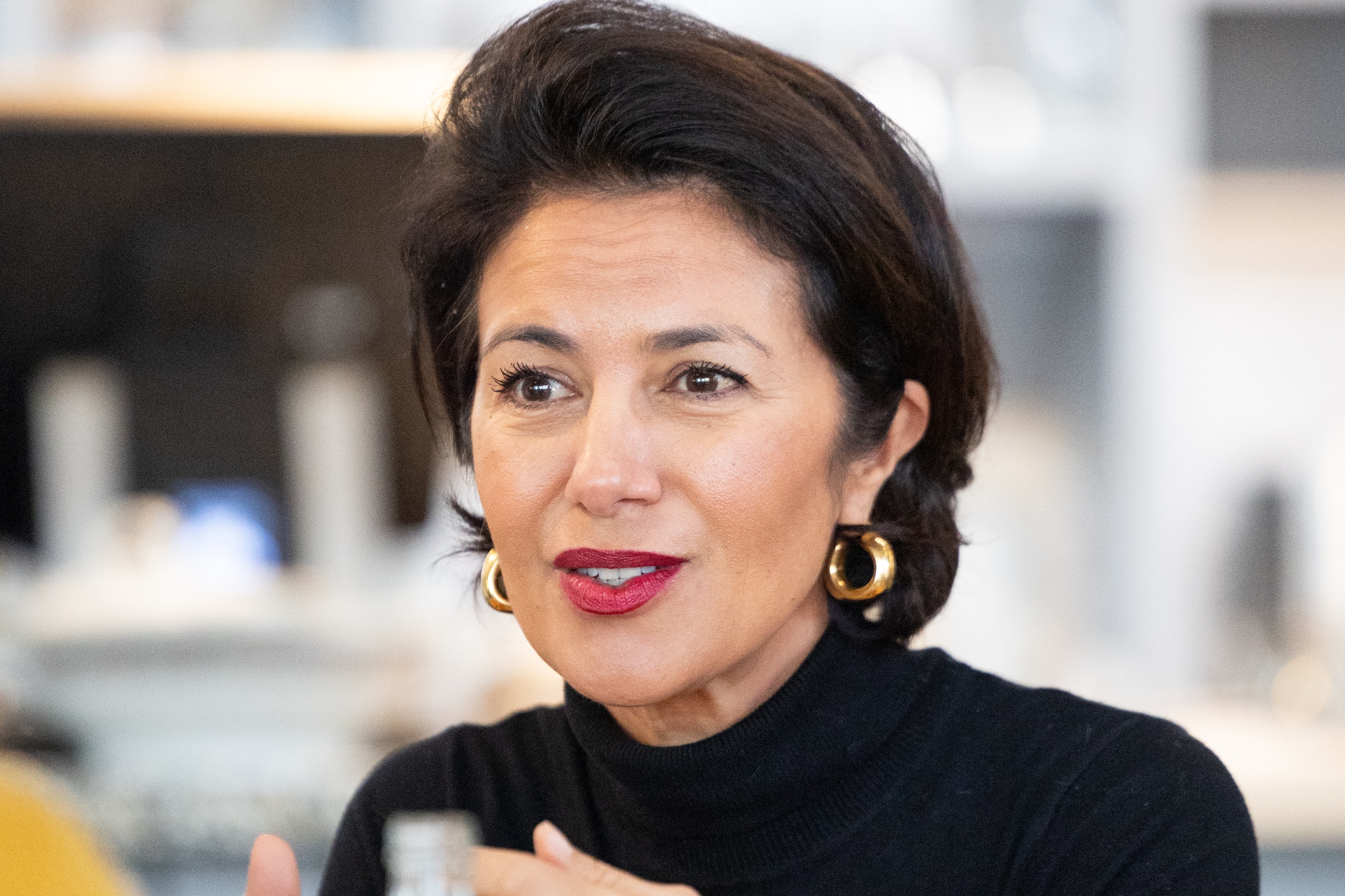 Staatssecretaris Gunay Uslu: ‘Waar zijn de vrouwen, dacht ik, waarom ...