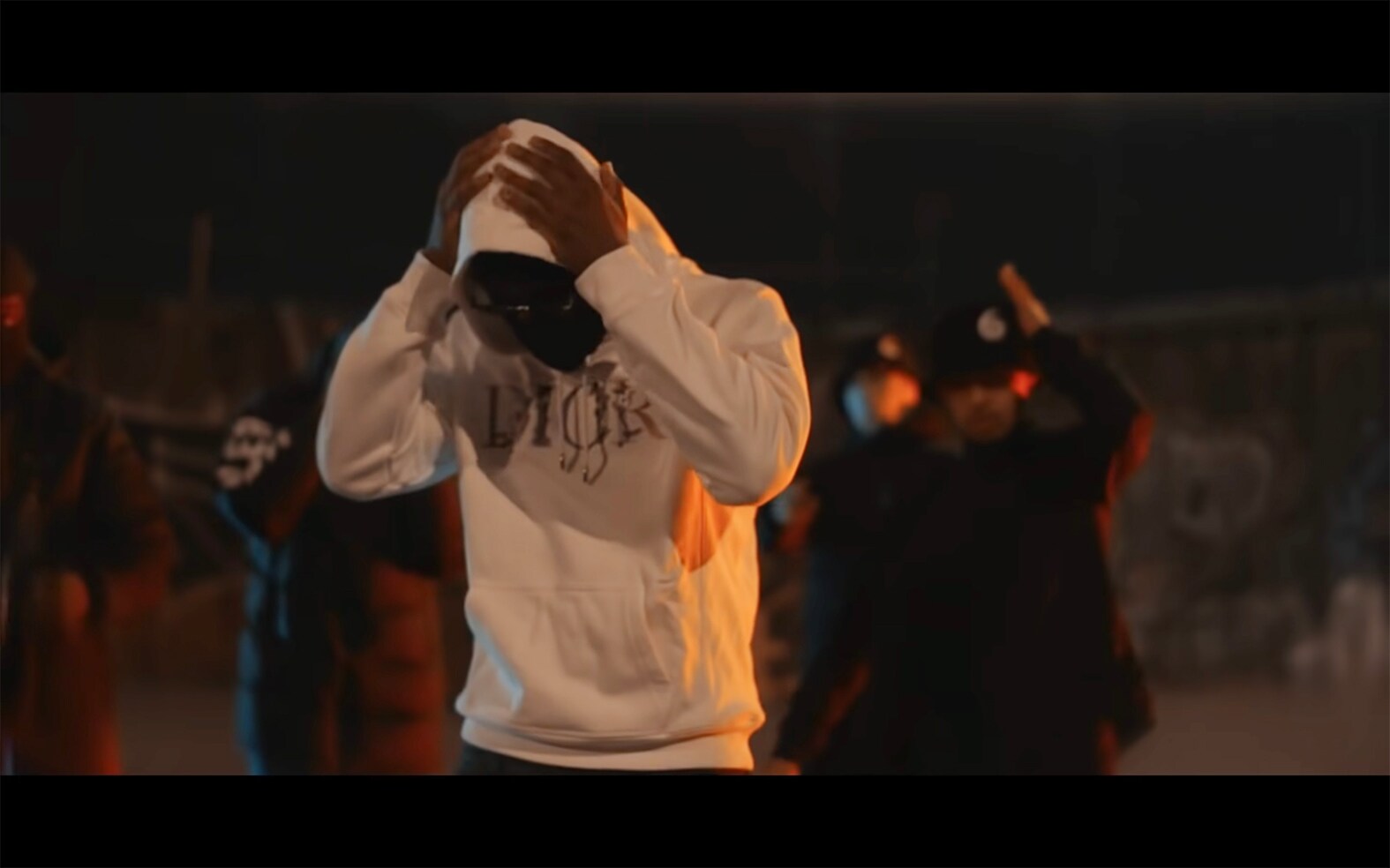 Gangsterrapper Joey AK (28) komt toch nog niet nu vrij, maar pas in ...