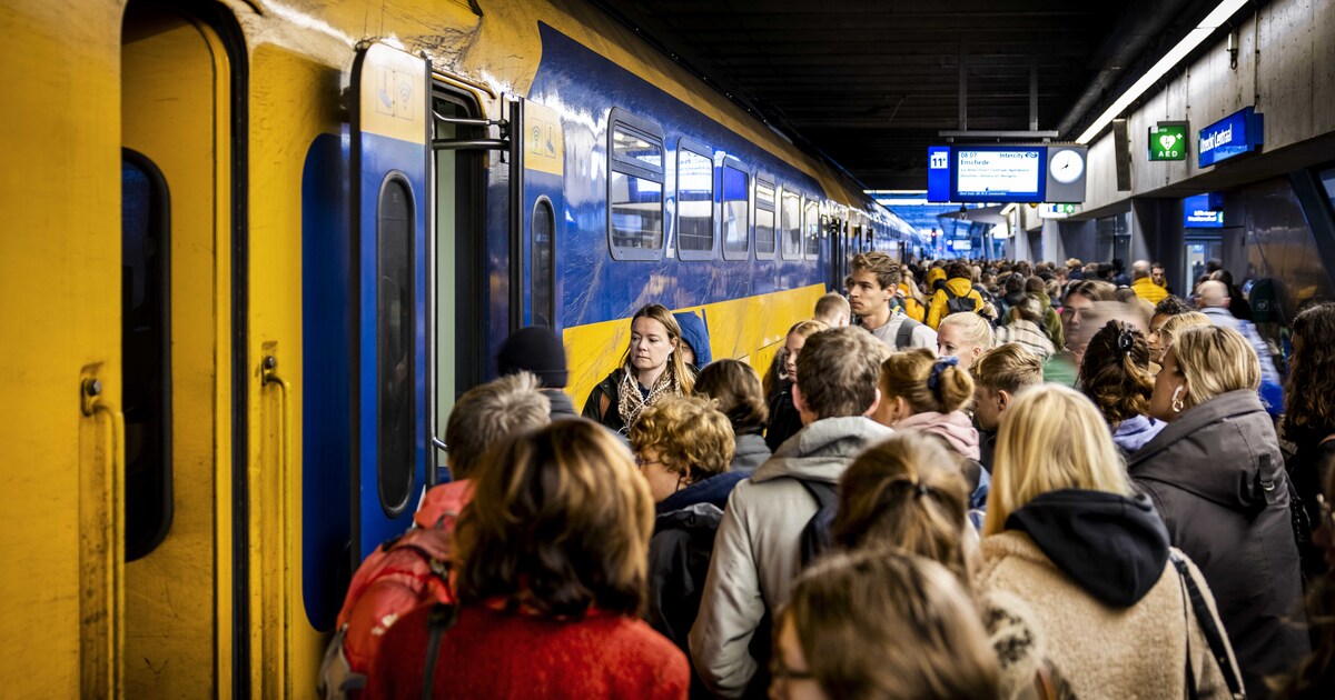 NS versobert dienstregeling verder vanaf 7 november | Het Parool