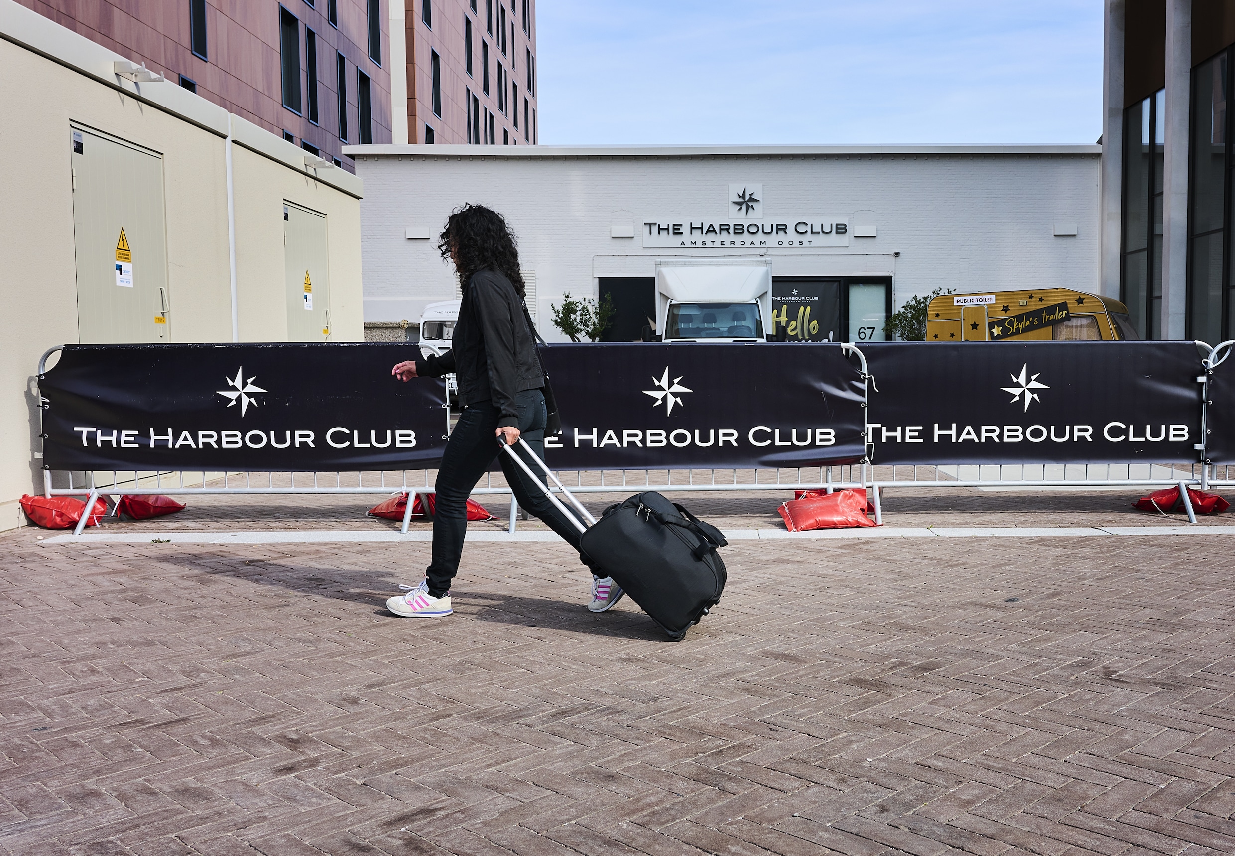 The Harbour Club in Oost mag weer open na ontploffing voor de deur ...